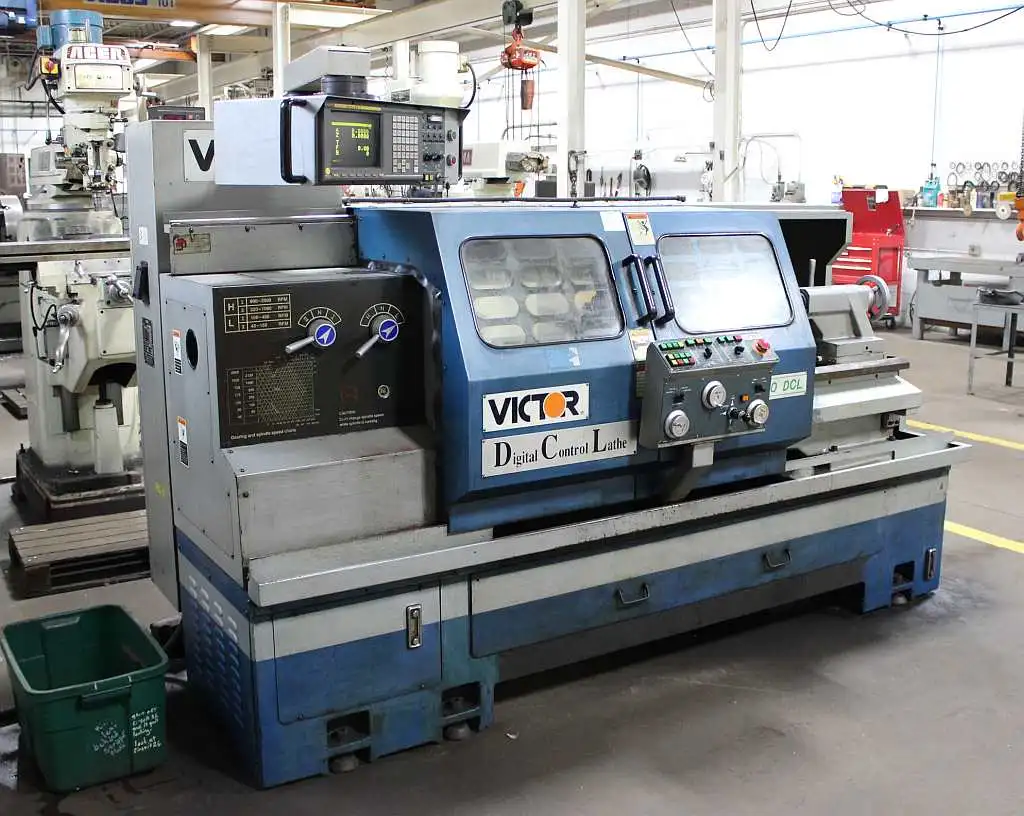 Used 1999 VICTOR 1860 DCL LATHES, COMBINATION, N/C & CNC 10624 | T.R ...