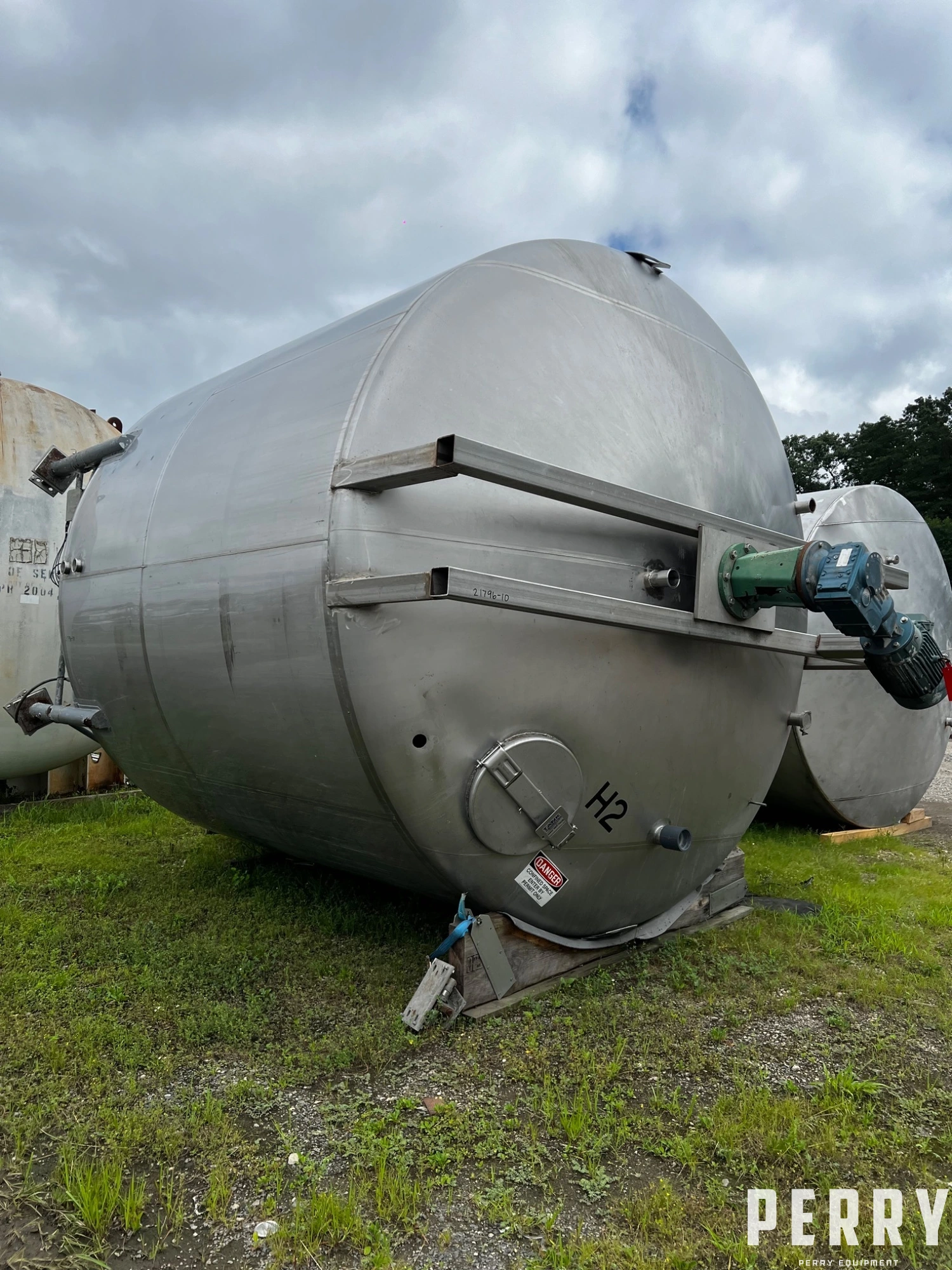 Used STAINLESS STEEL MIX TANK 7,500 GALLON Stainless Steel Tanks 21796 ...