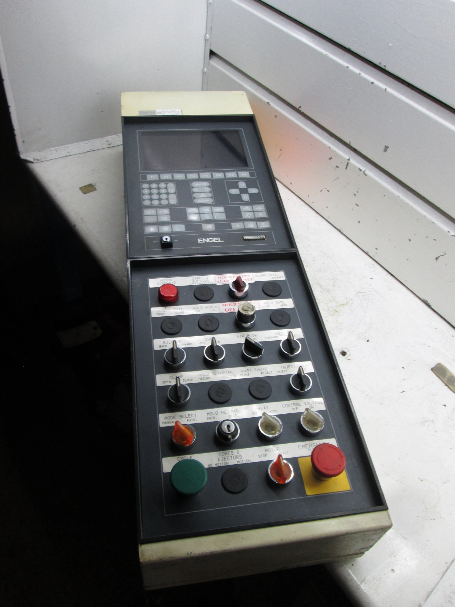 Used ENGEL Control Panel controller 22001 | Global Machine Brokers, LLC
