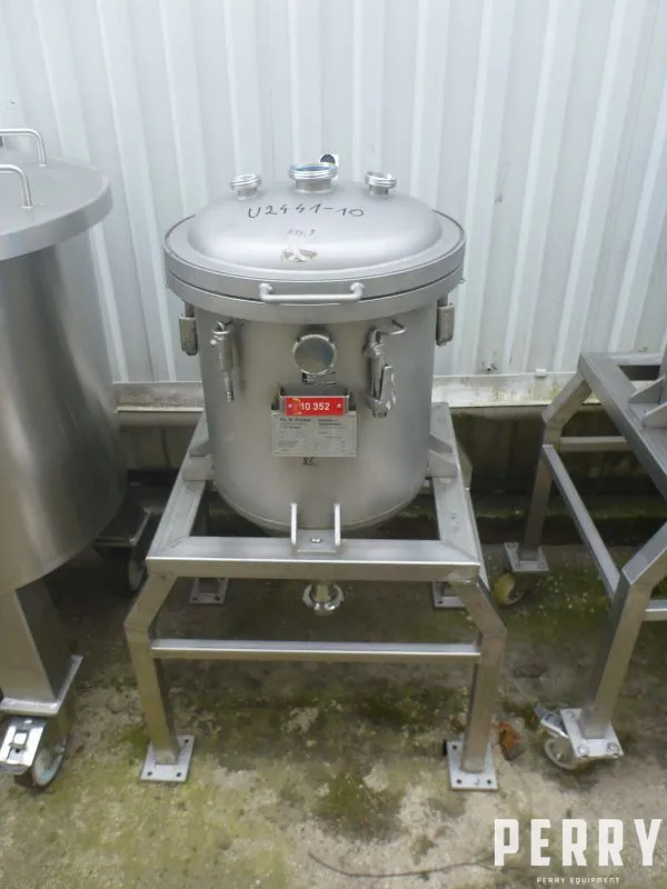 Used Stainless Steel Tanks U2441-10 | Perry Equipment