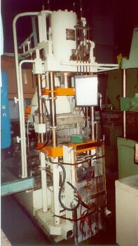 Used 1975 STOKES DWN/4PS Compression Molding Press 19474 | Kempler ...