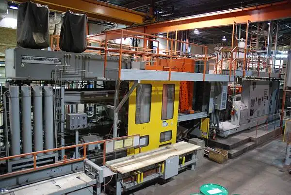 Used UNILOY MILACRON 400-646 Structural Foam Machines 27811 | Machnet