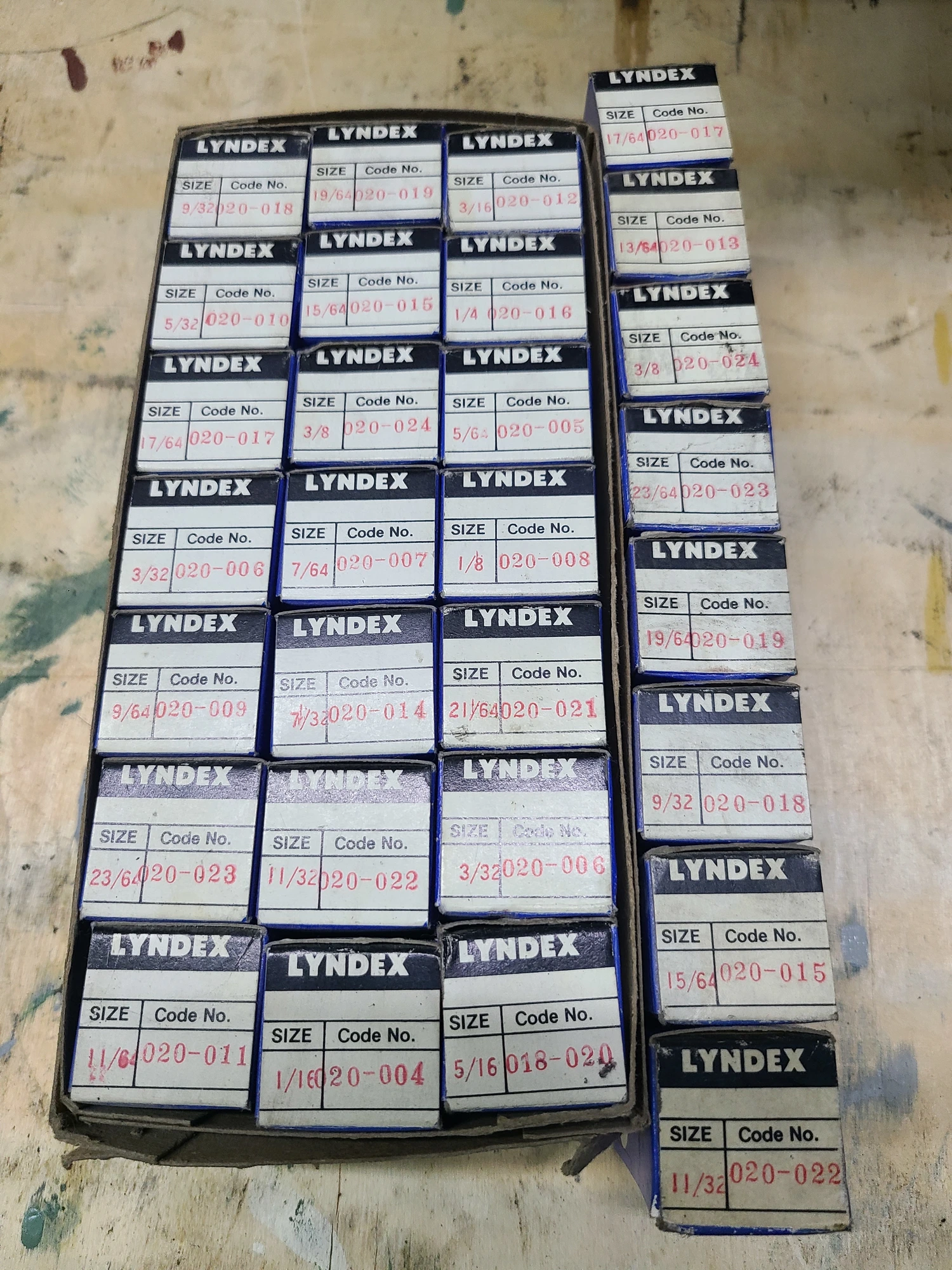 New LYNDEX DA 200 COLLETS Milling Machine, Tooling 4378 | Cleveland ...