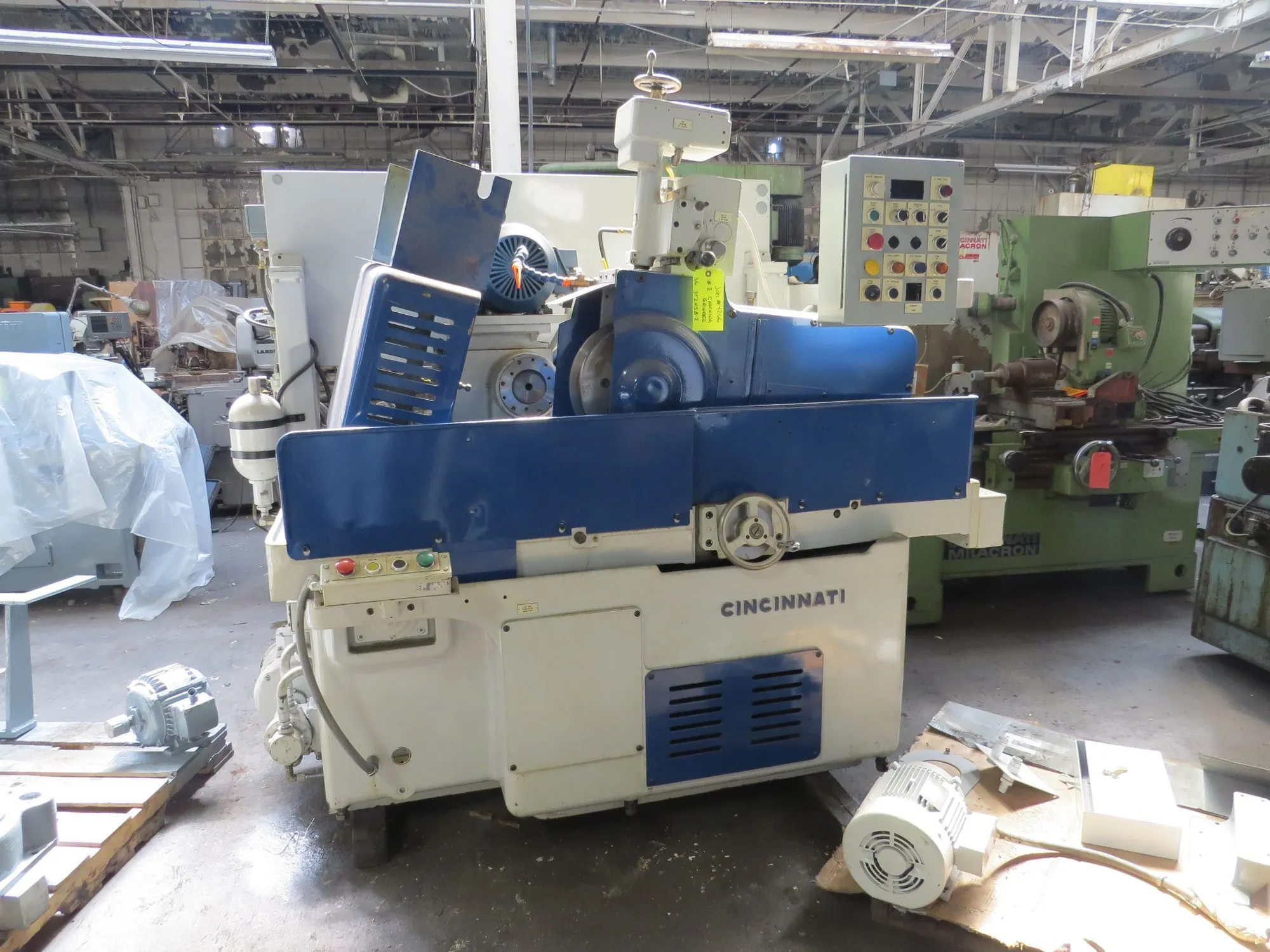 Used CINCINNATI #2 CHUCK GRINDERS, CHUCKING 8838 | GCH Machinery