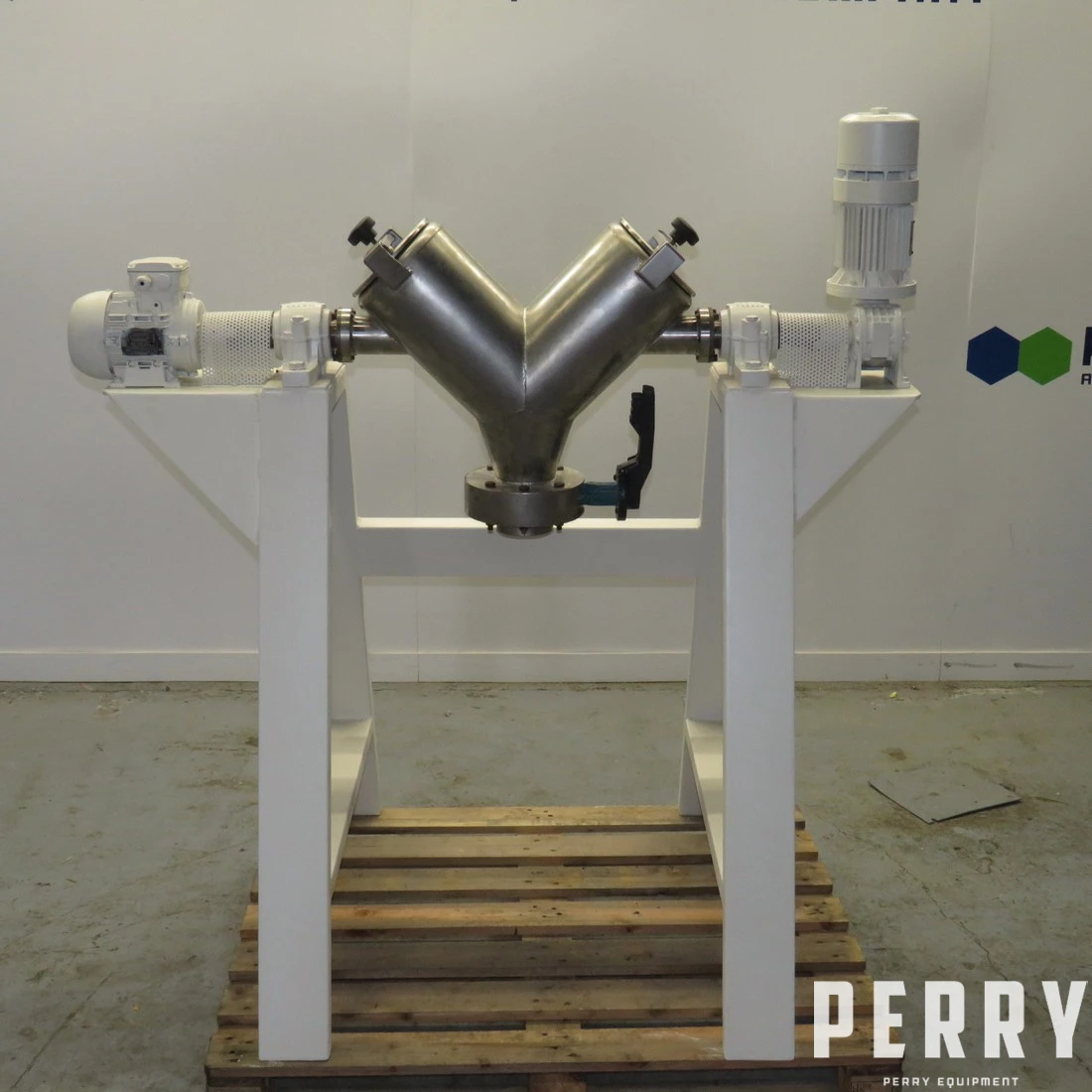 Used Mixer Powder Tumbling B0213-03 | Perry Equipment