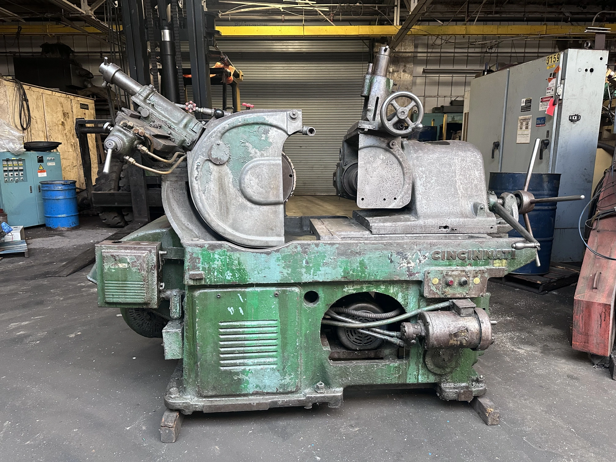Used CINCINNATI #2 EA GRINDERS, CENTERLESS 8616 | GCH Machinery