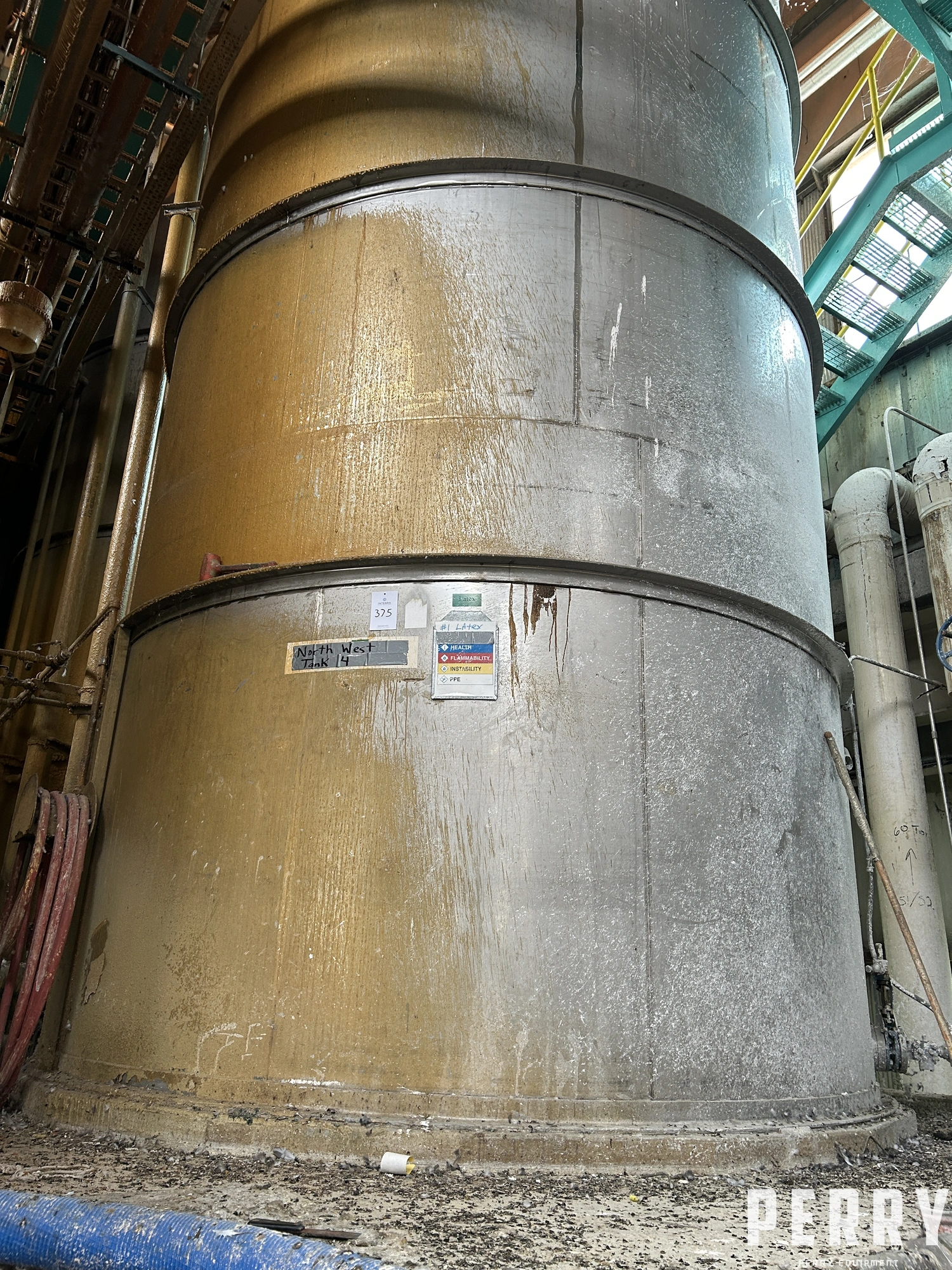 Used APACHE 20,000 GALLON Stainless Steel Tanks V889-375 | Perry Equipment