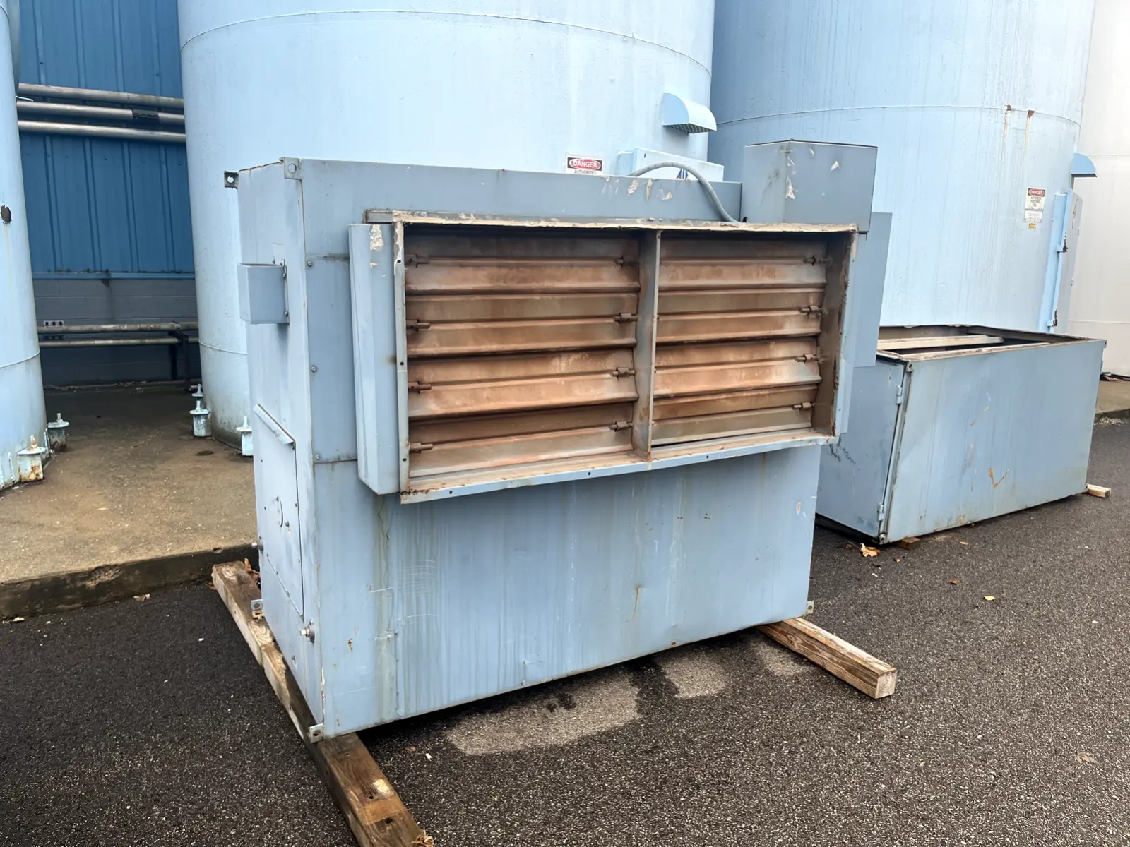 Used WEATHER-RITE TOT-218-VTL Heated Air Make-Up | MAVERICK UNLIMITED INC.