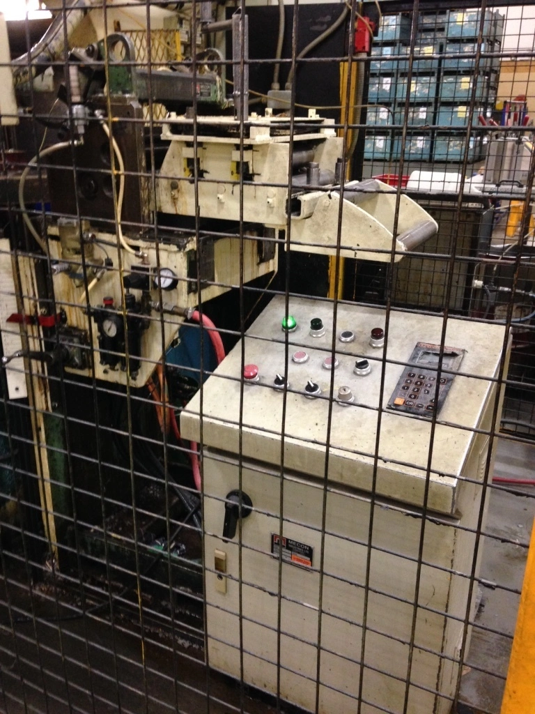 Used 1994 MECON 325F12-I Coil Feeders 10037 | Universal Press