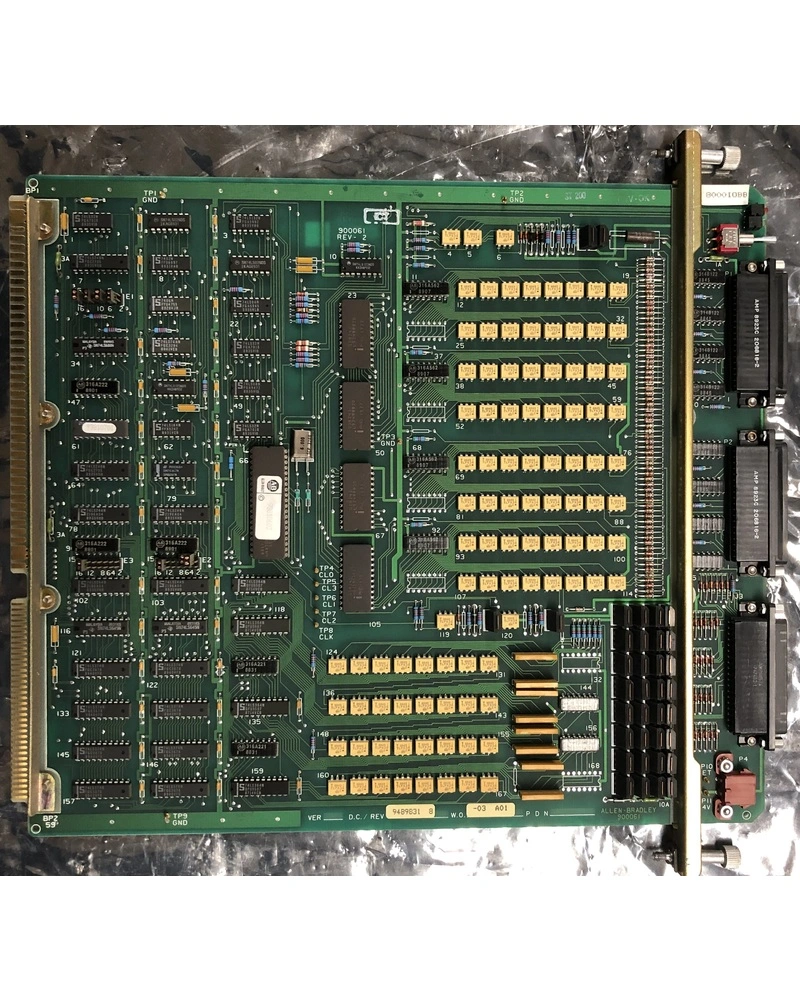 Used ALLEN BRADLEY 8200 I/O INTERFACE MODULE I/O Interface Module 8000 ...