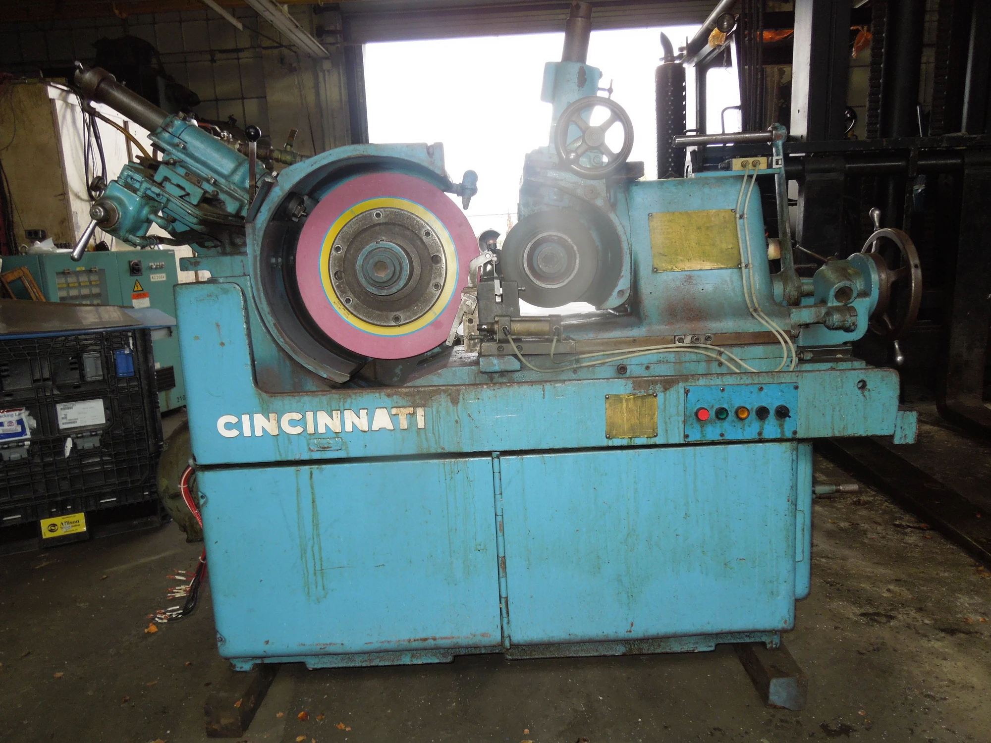 Used CINCINNATI #2 OM GRINDERS, CENTERLESS 8656 | GCH Machinery