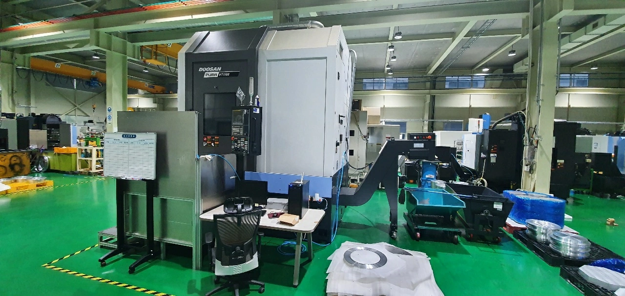 Used 2016 DOOSAN VT 1100 Boring Mills Vertical CNC 8858 | USED CNC ...