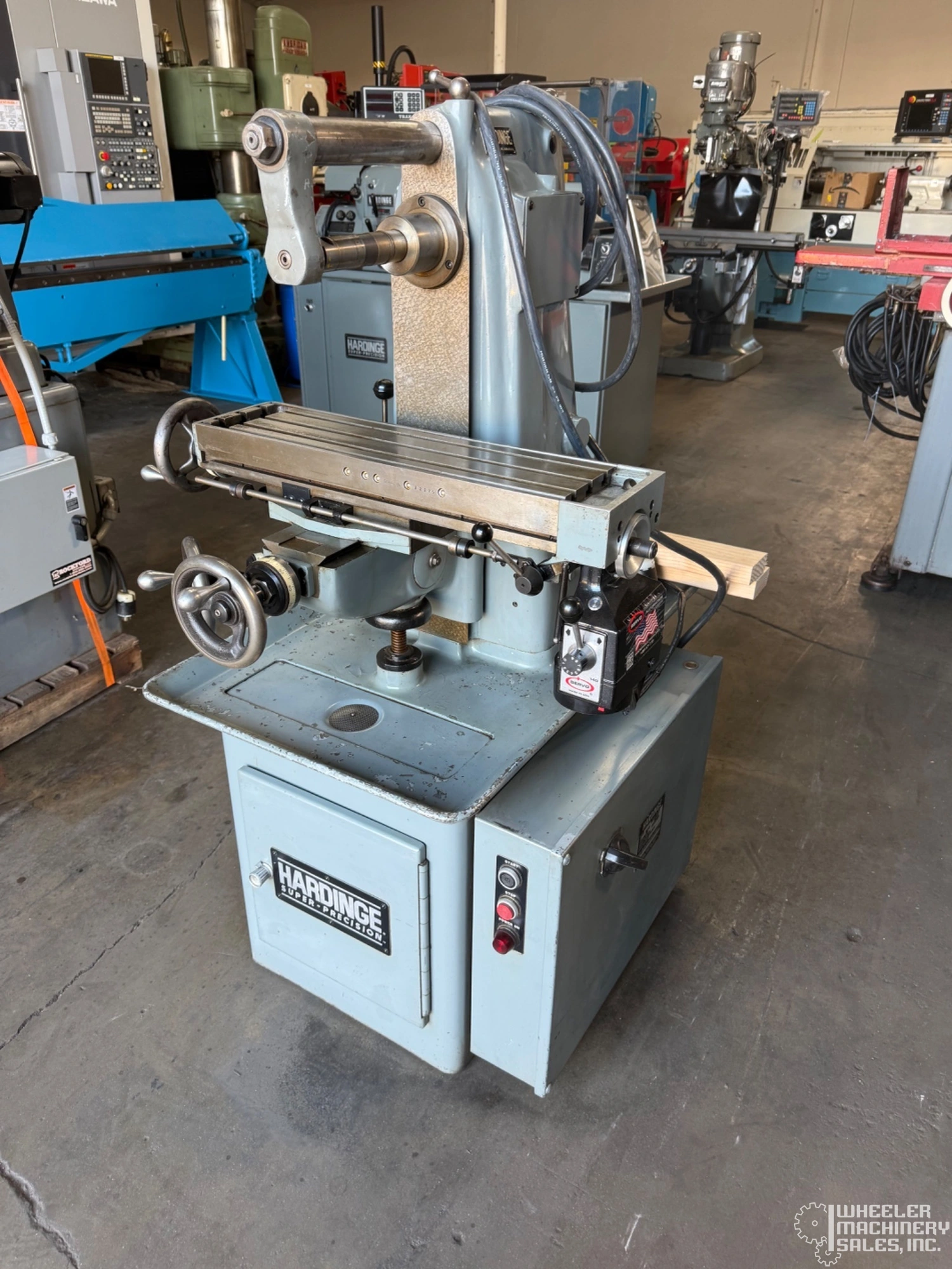 Used HARDINGE 1M-UM MILLING MACHINES, HORIZONTAL 7610 | Wheeler ...