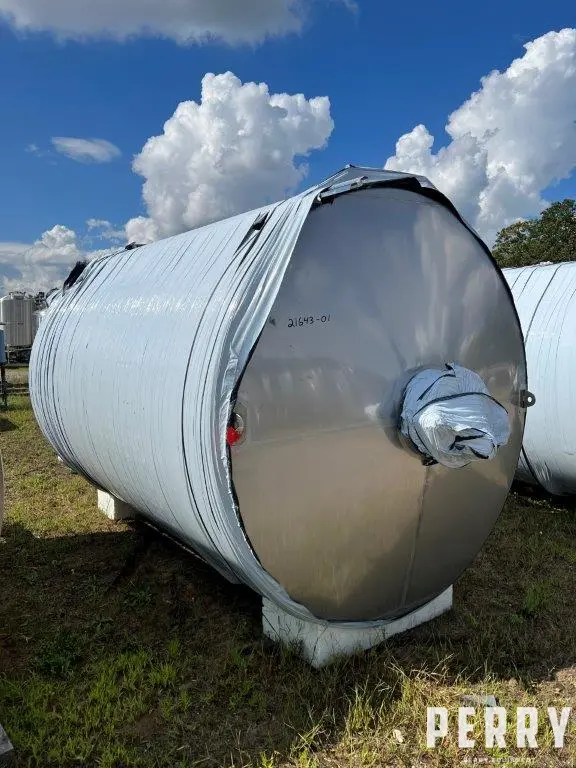 Used 2022 CRIVELLER COMPANY 3,000 Gallon Stainless Steel Tanks 21643-01 ...