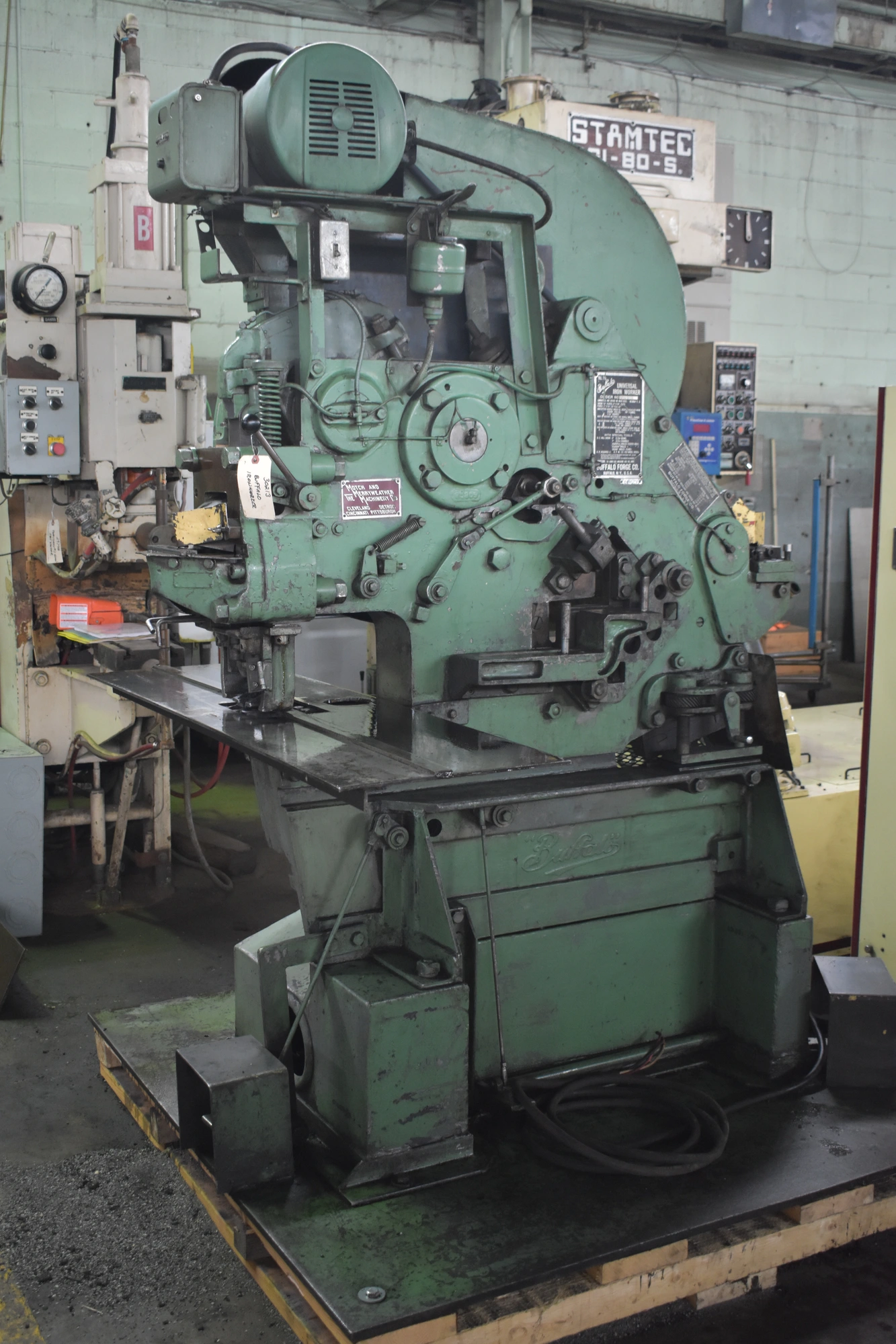 Used BUFFALO 1/2 Ironworker 30213 | Mohawk Machinery