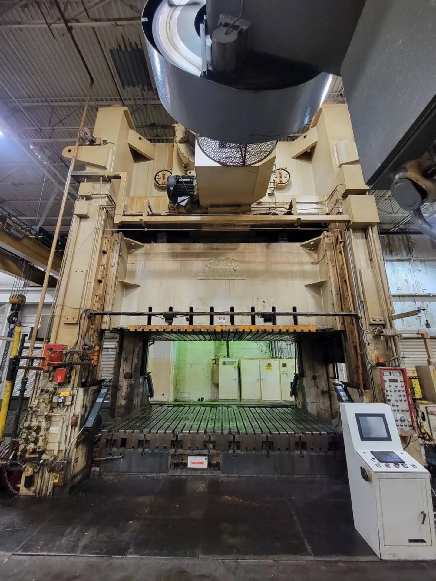 Used 1989 DANLY SE4-1500-180-96 Straight Side Double Crank Press 11687 ...