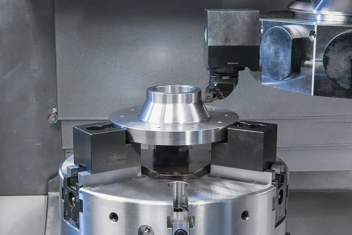 Vertical Turning vs. Horizontal Turning | Hillary Machinery