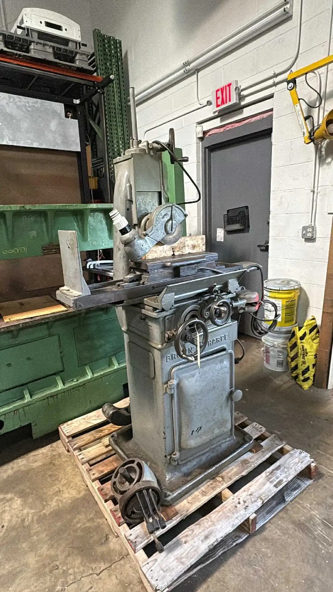 Used BROWN & SHARPE #2 GRINDER Reciprocating Surface Grinders 22302 ...