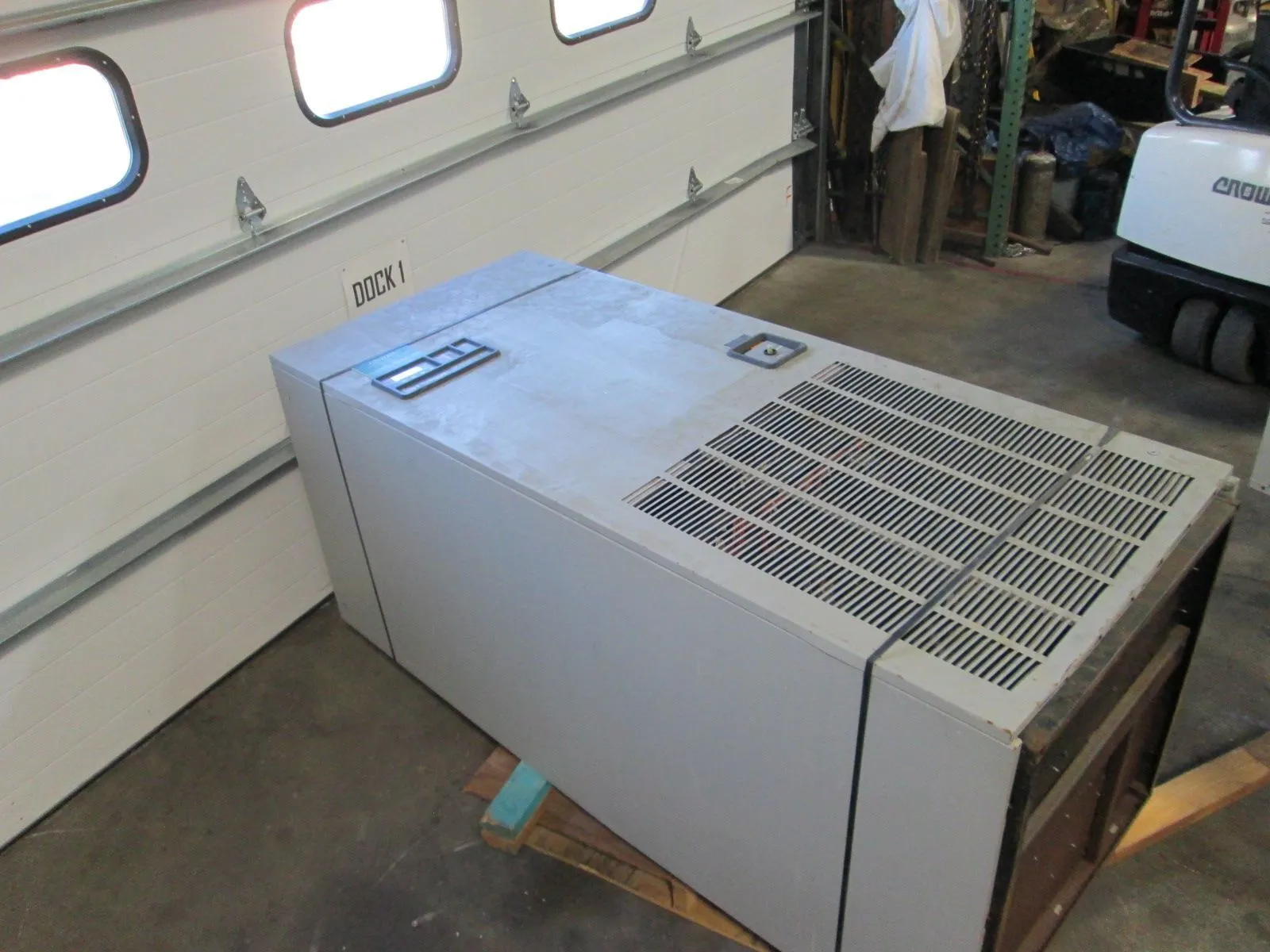 Used LIEBERT CHALLENGER 3000 Air Conditioning Equipment 22353 | Global ...