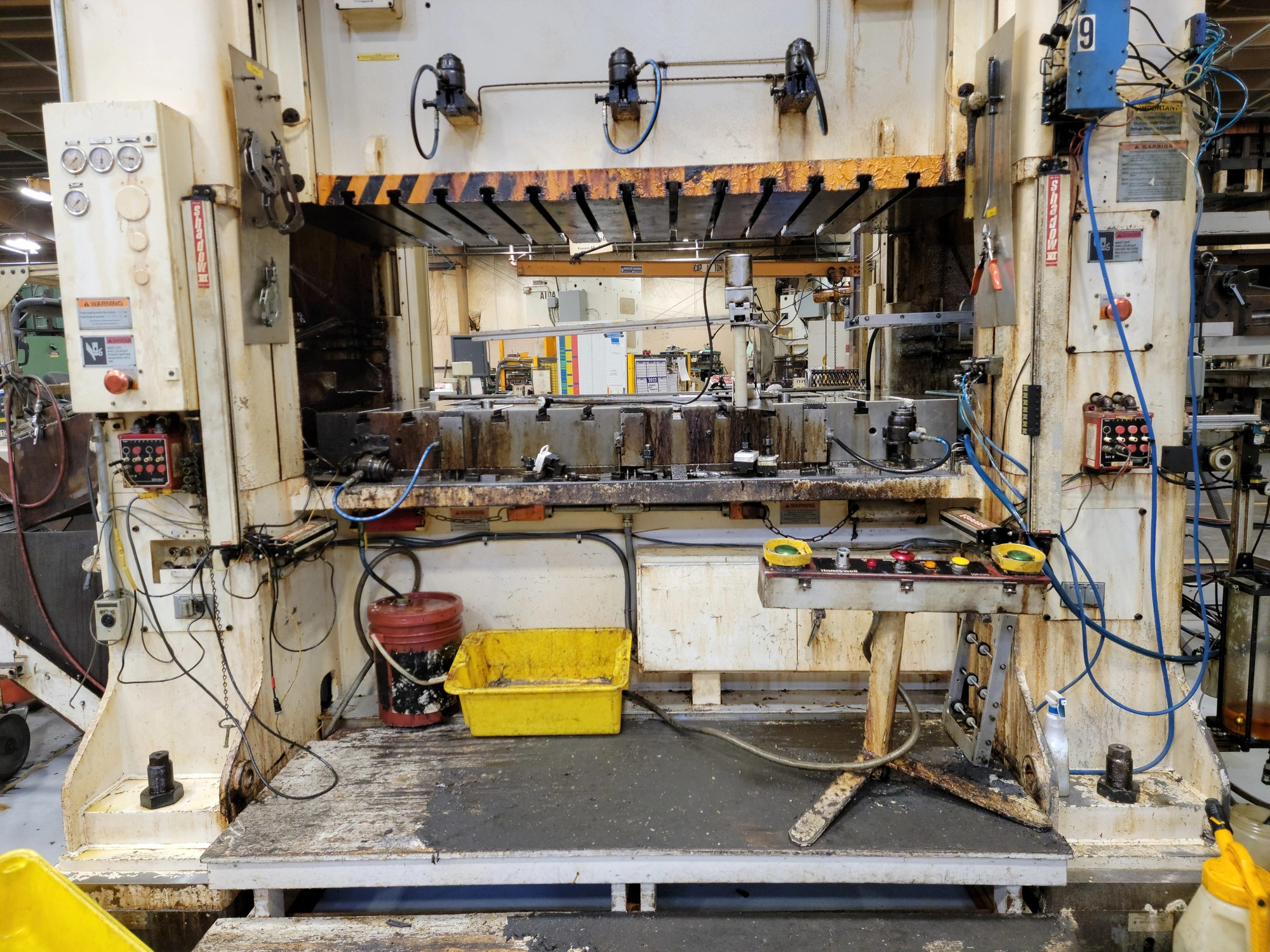 Used 2003 AIDA PMX-L2-3000-215-100 Straight Side Double Crank Press ...