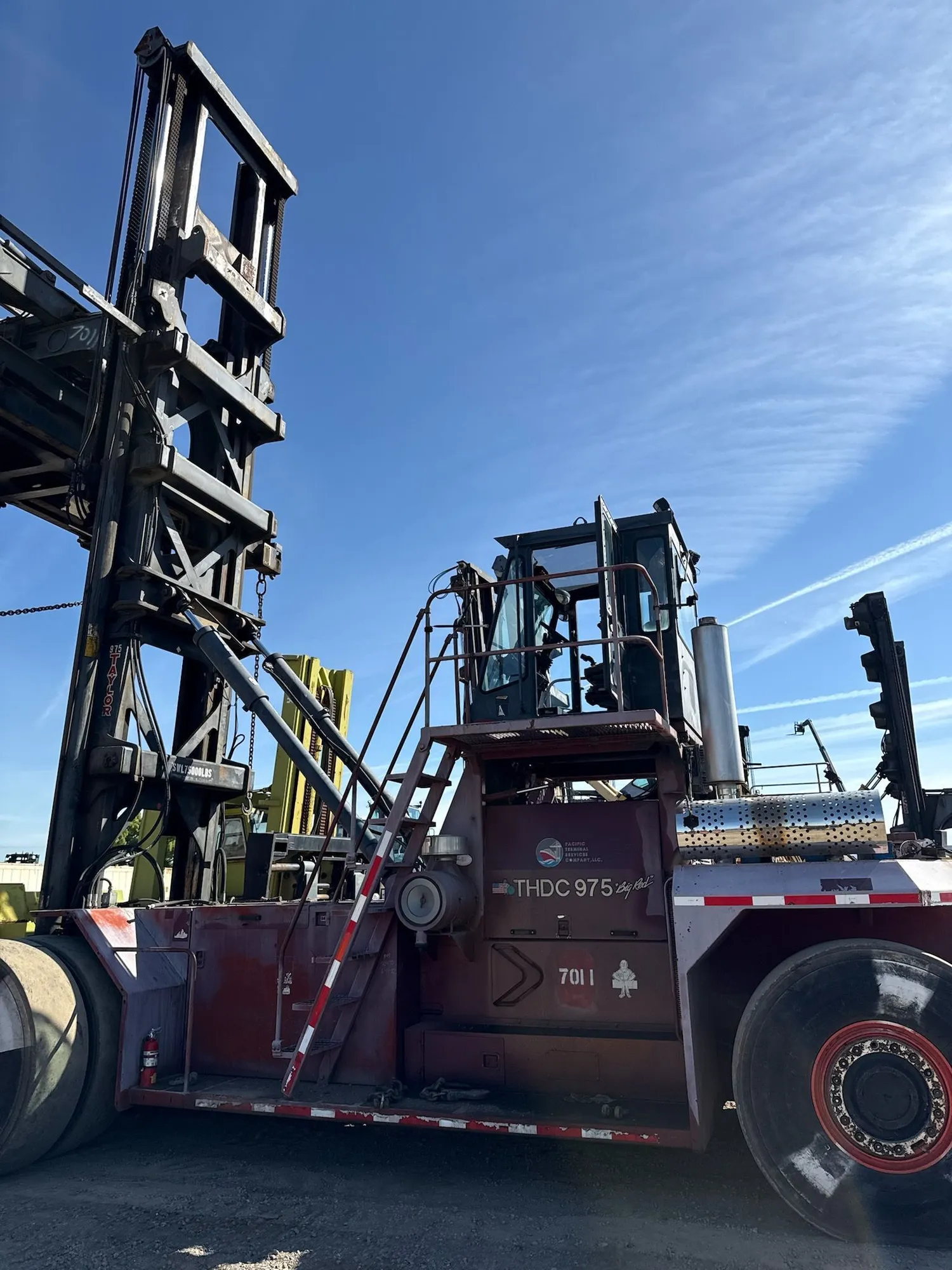 Used 2009 TAYLOR THDC-975 Loaded Container Handlers For Sale | JYC ...