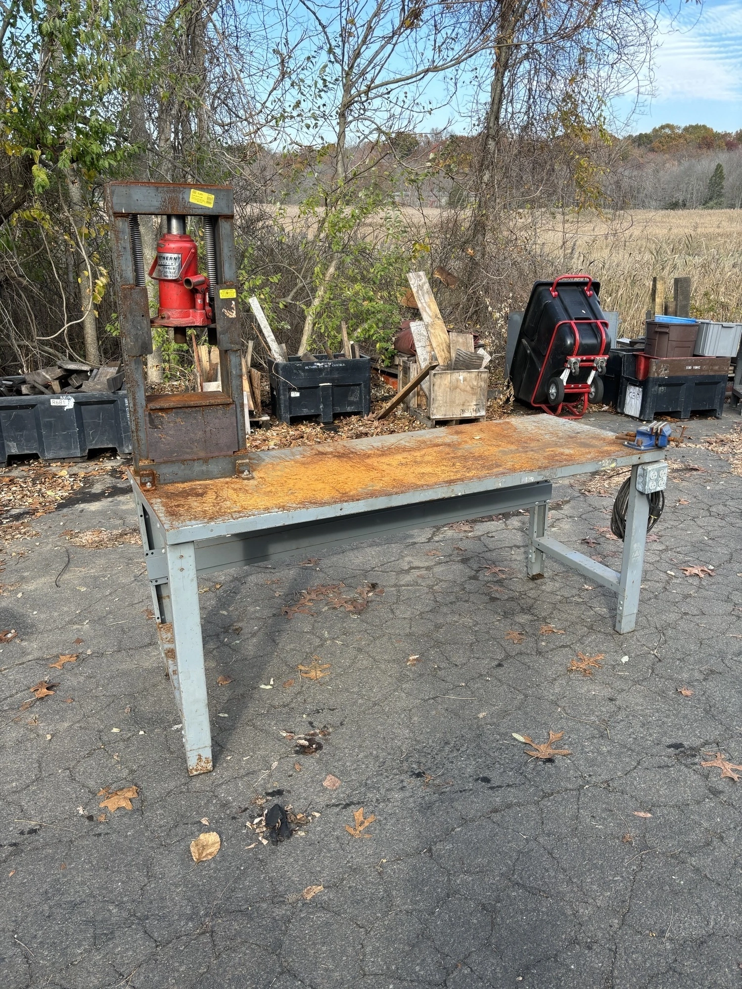 Used Table 21721 | Global Machine Brokers, LLC