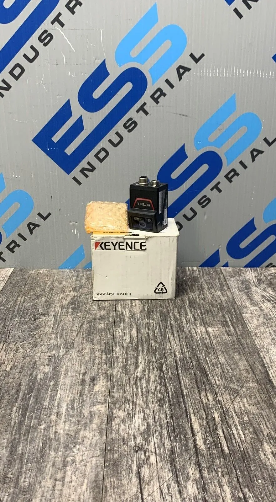 Used KEYENCE SR-752 KCC-REM-KEY-1169A Automation. BC1480-2675R | ESS ...