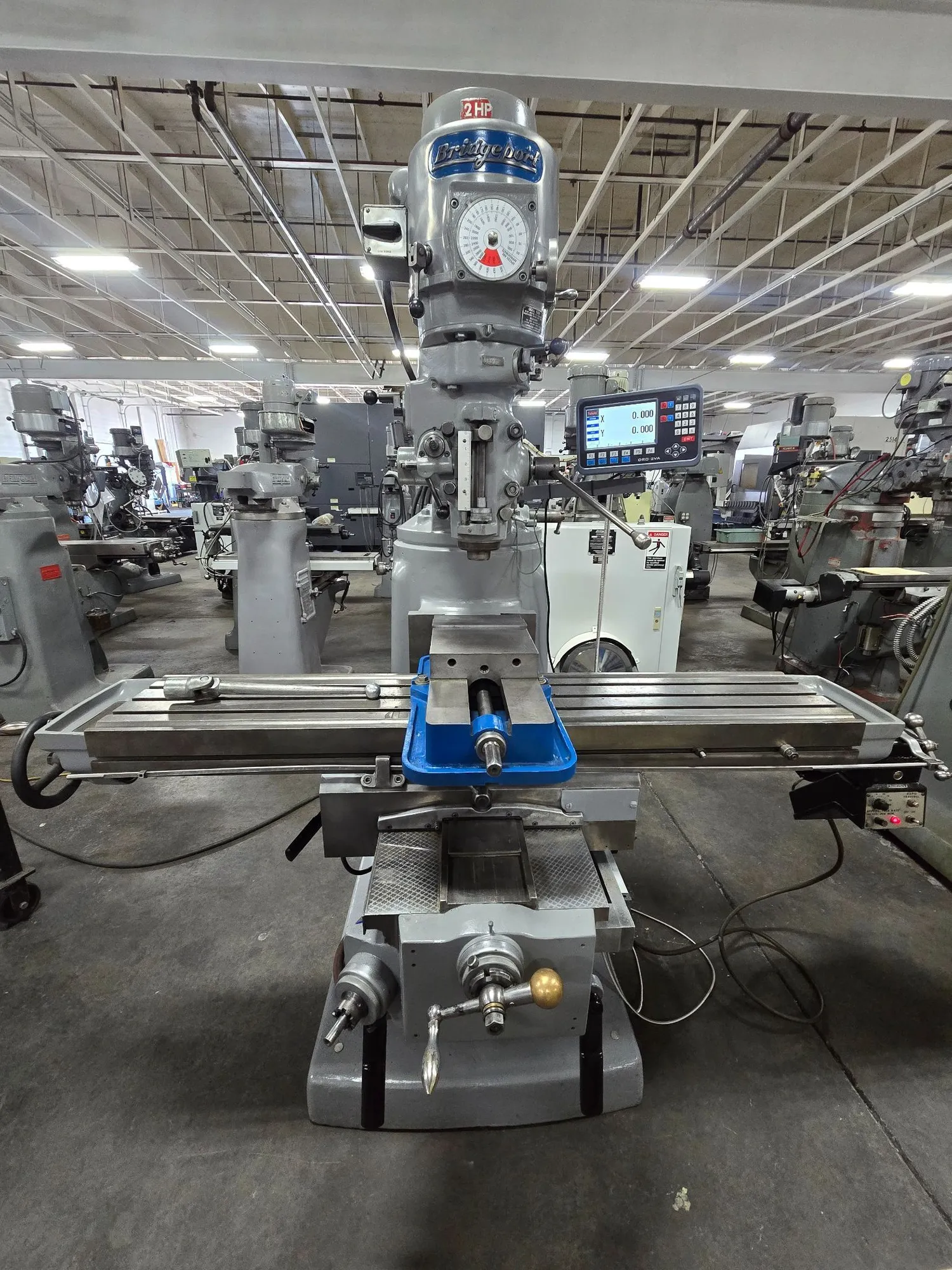 Used BRIDGEPORT SERIES II SPECIAL Mills, Vertical 2042 | Machinery Central