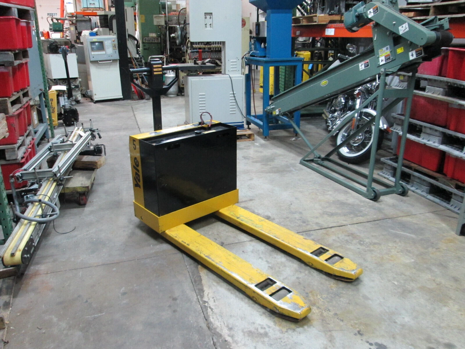 Used YALE MPB040ACN24C2748 Pallet Jacks 22086 | Global Machine Brokers, LLC