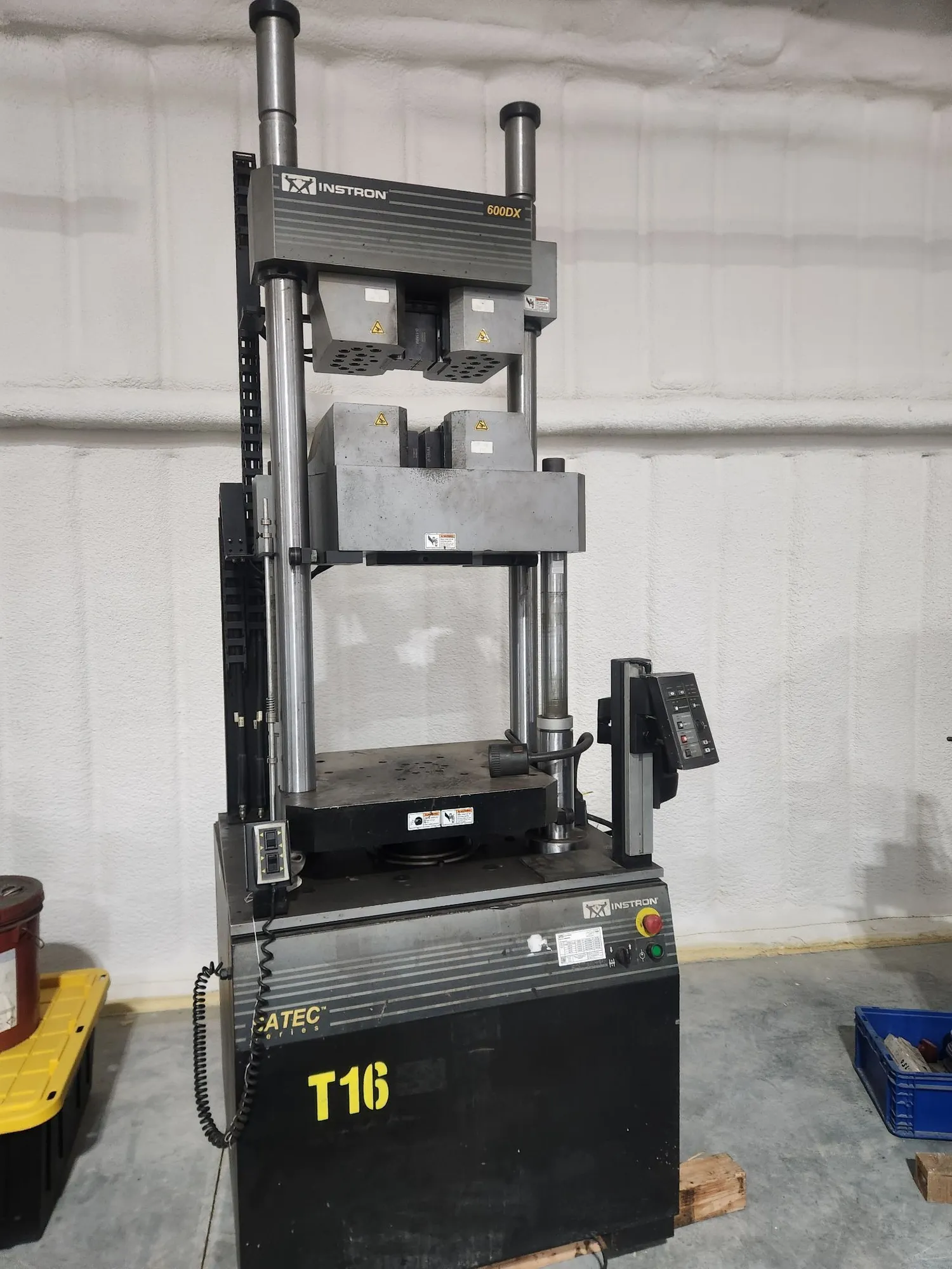 Used 2006 INSTRON 600DX Tensile & Compression Testers LNM | Liberty ...