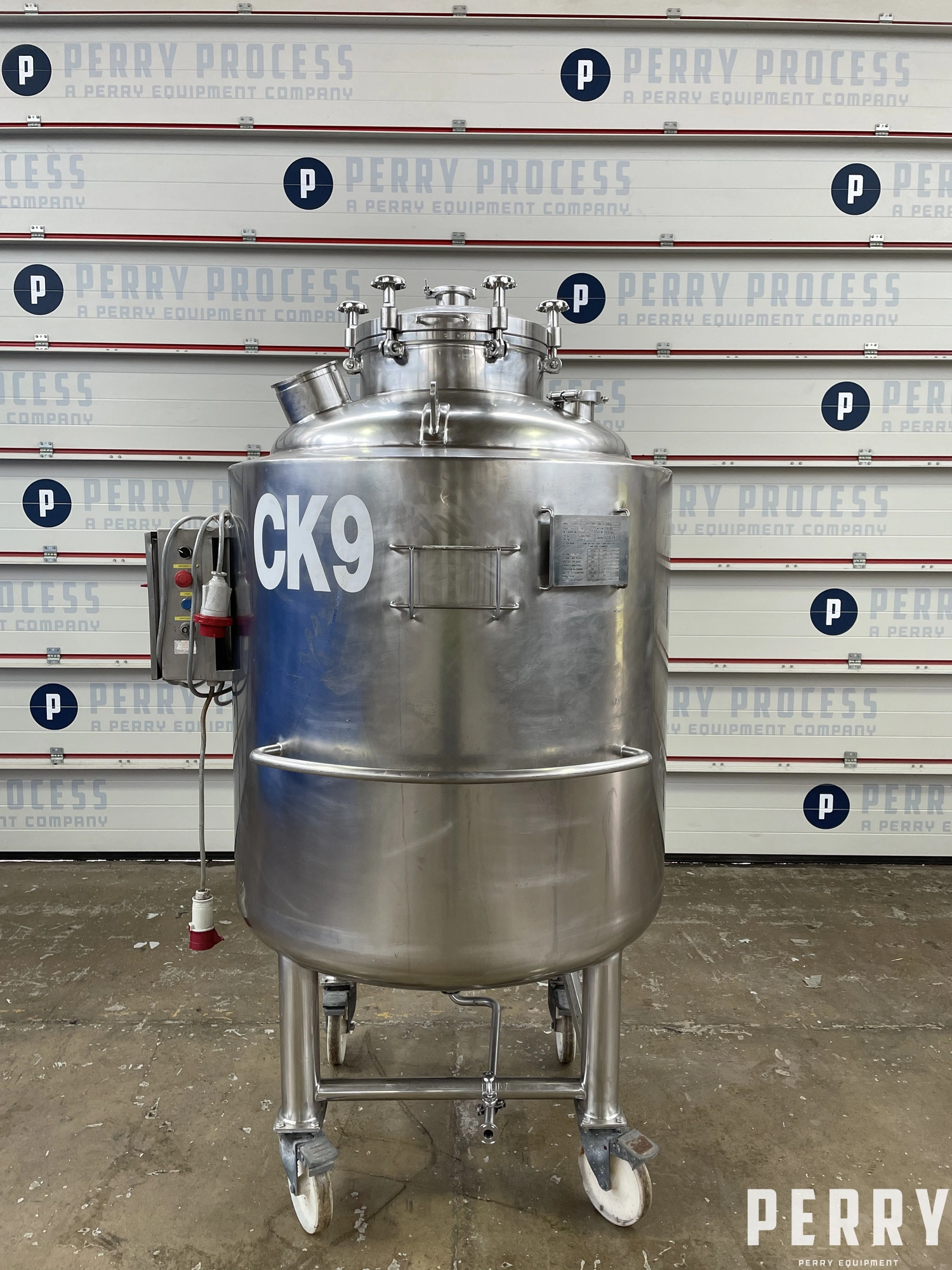 Used PSV 775 Litre Stainless Steel Tanks L1555-02 | Perry Equipment