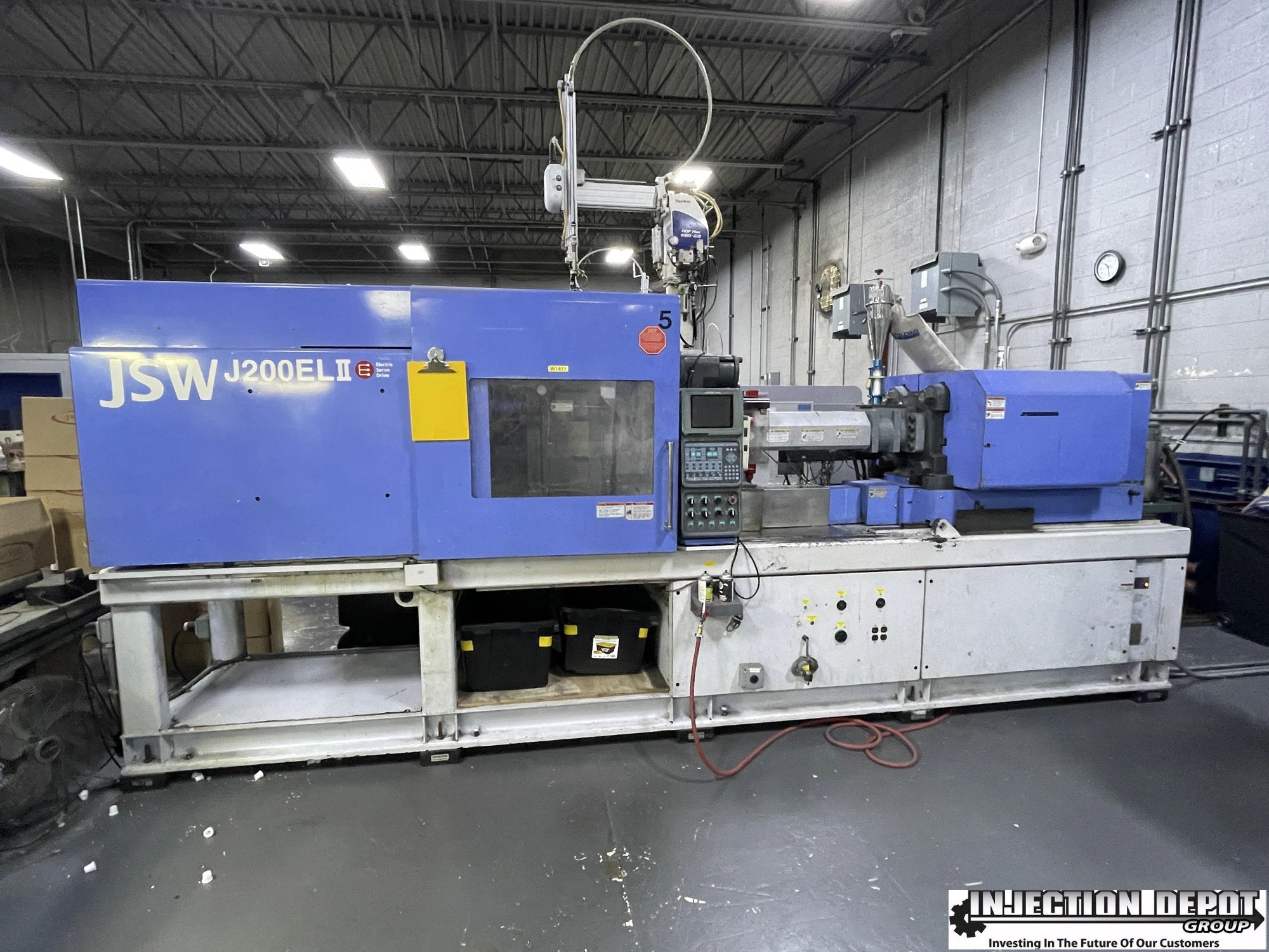 Used 1999 JSW J200ELII HORIZONTAL INJECTION MOULDING MACHINES ...