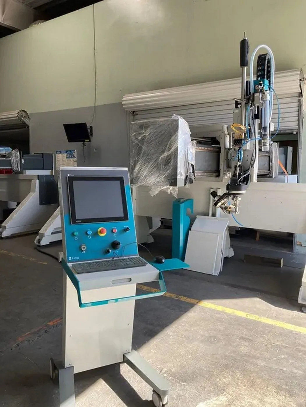 New 2023 FLOW MACH 200 3020 PIVOT Waterjet Cutters 33811 | Machnet