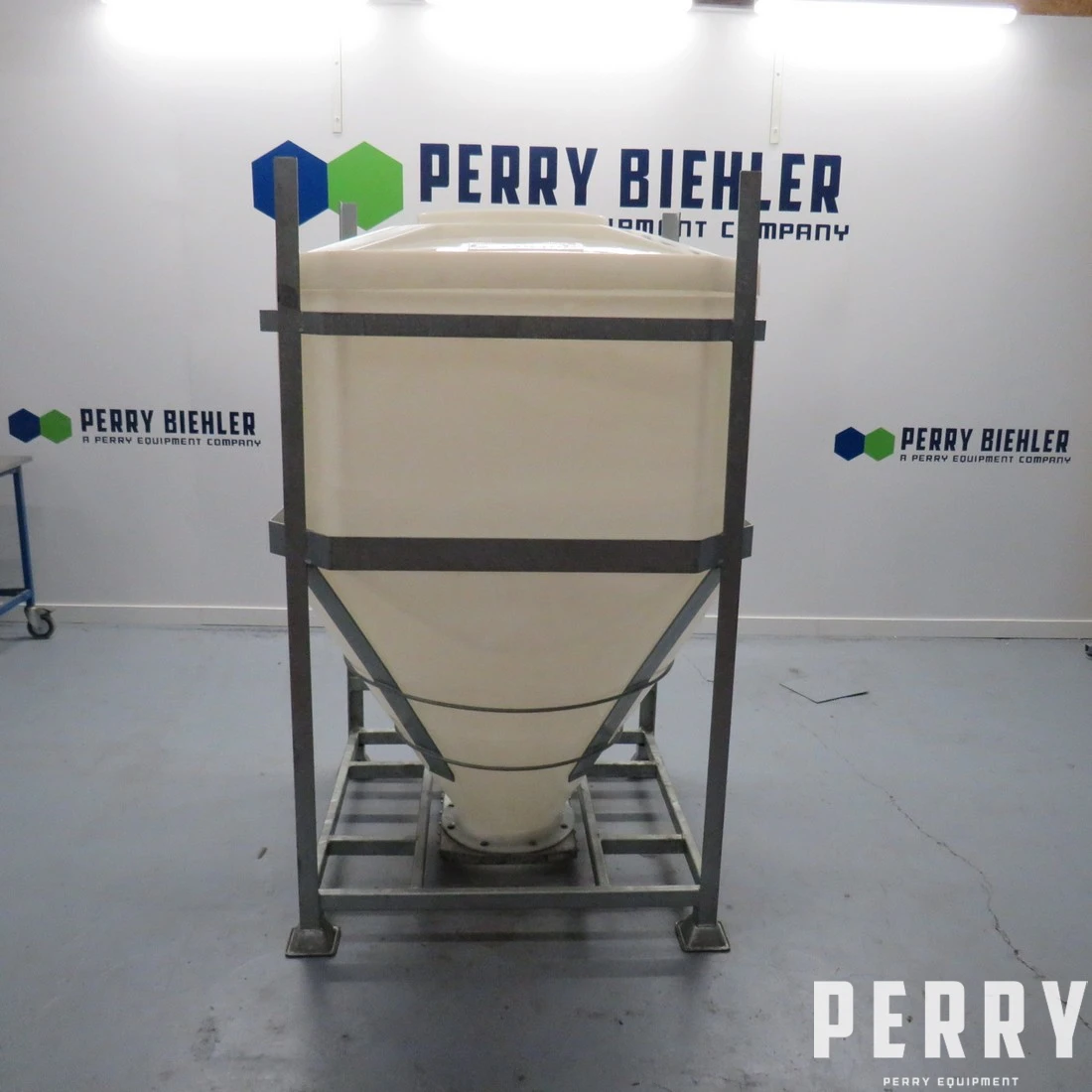 Used Mailbox 1,250 LITRE Bins B0044-08 | Perry Equipment