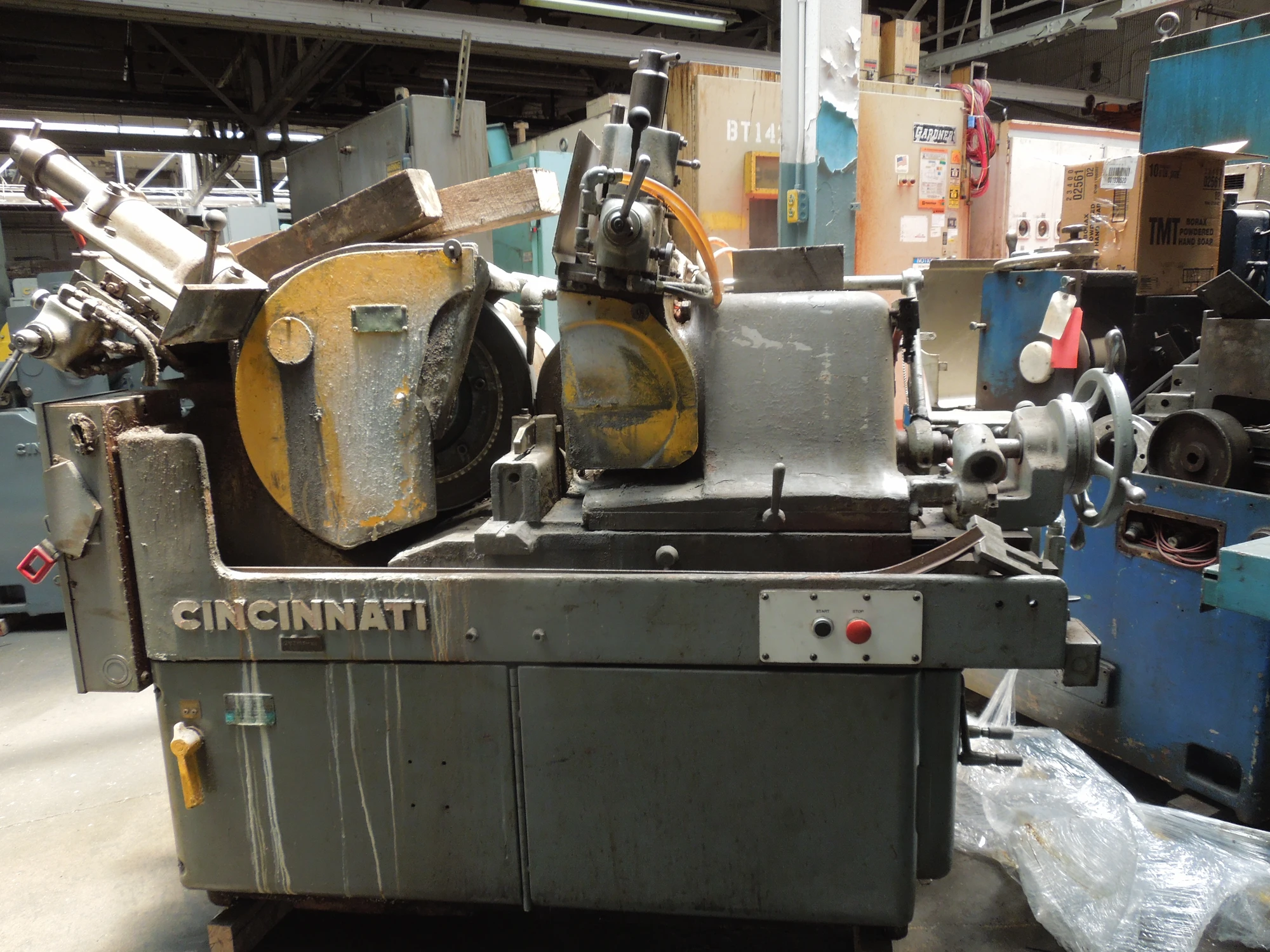Used 1951 CINCINNATI #2 OM GRINDERS, CENTERLESS 8453 | GCH Machinery