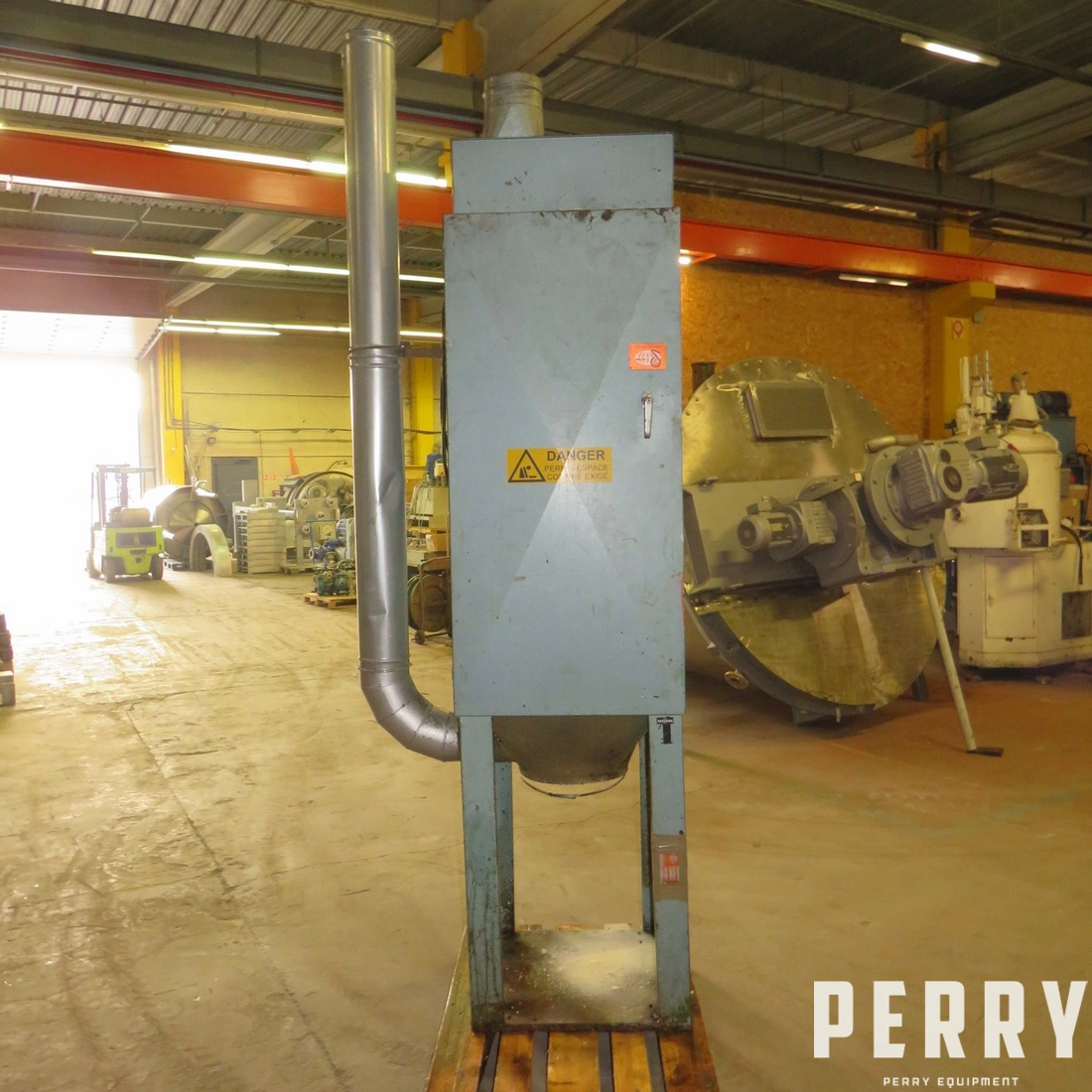 Used DELTA NEU POLUCLEAN P 16 Dust Collectors VB0015-10 | Perry Equipment