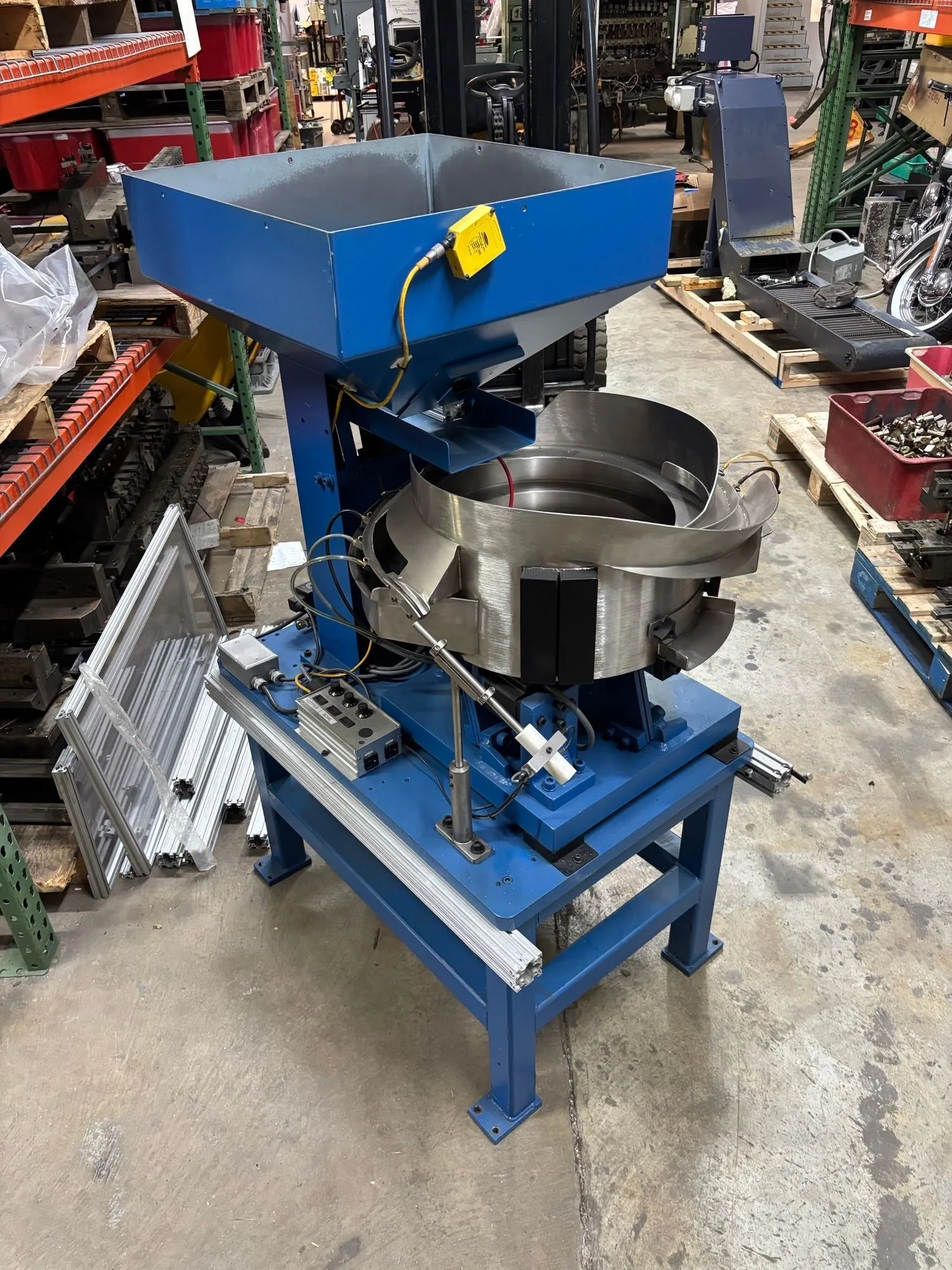 Used VIBRATORY Bowl Parts Feeder Setup Vibratory Machines 22567 ...