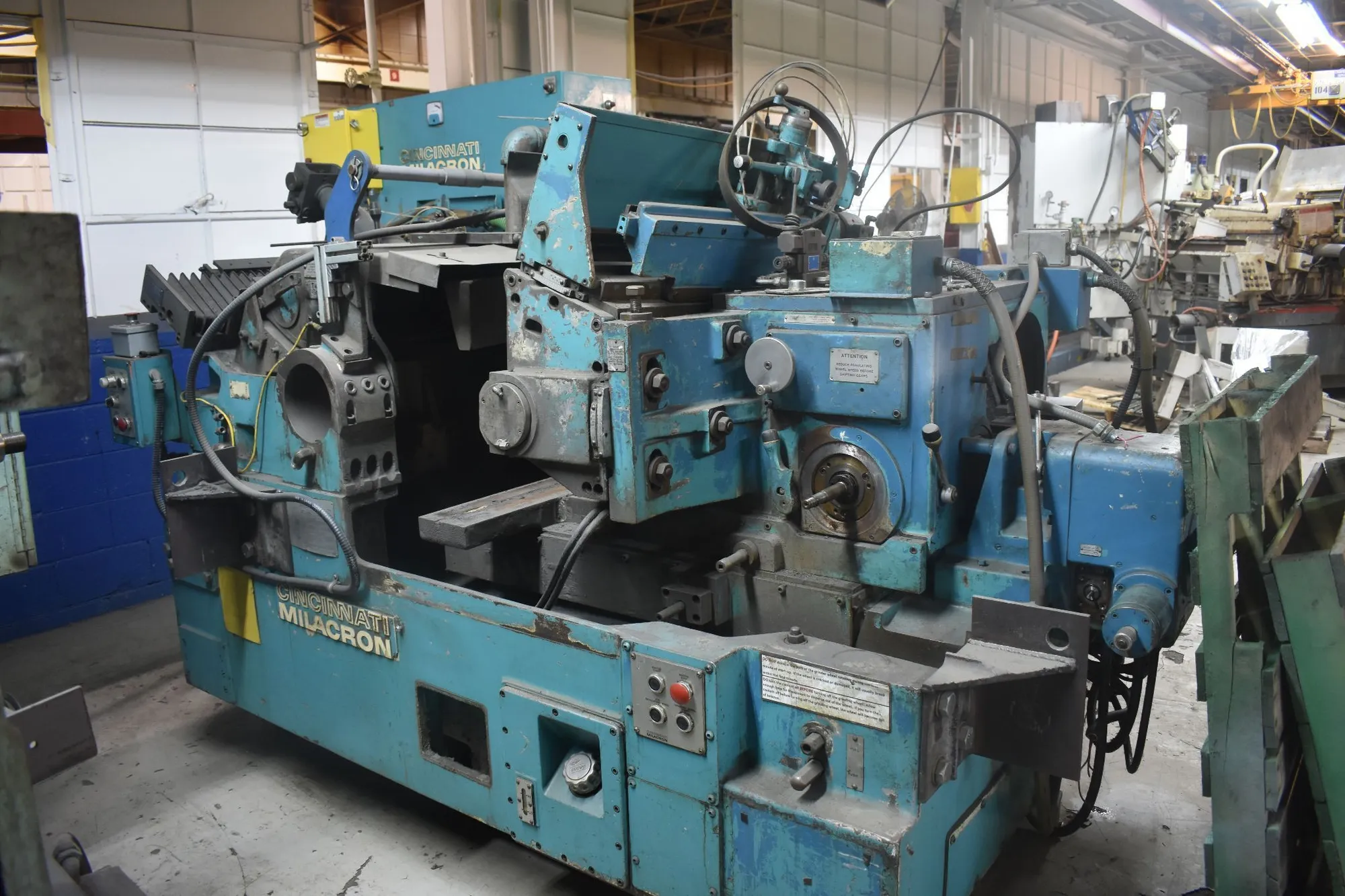 Used 1987 CINCINNATI #340-20 DE GRINDERS, CENTERLESS 8771 | GCH Machinery