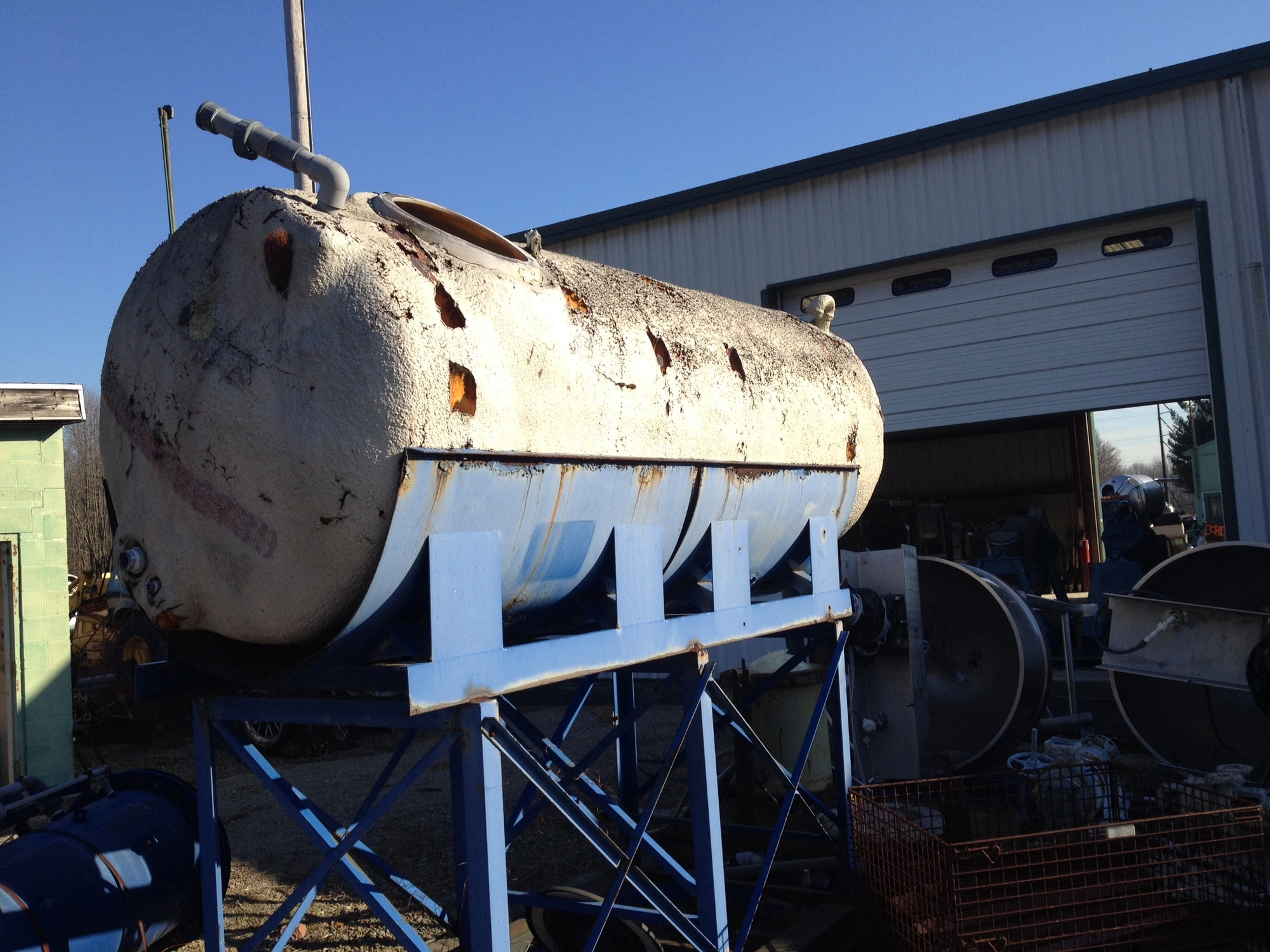 900 Gallon Horizontal Poly Tank | EcReCon Inc