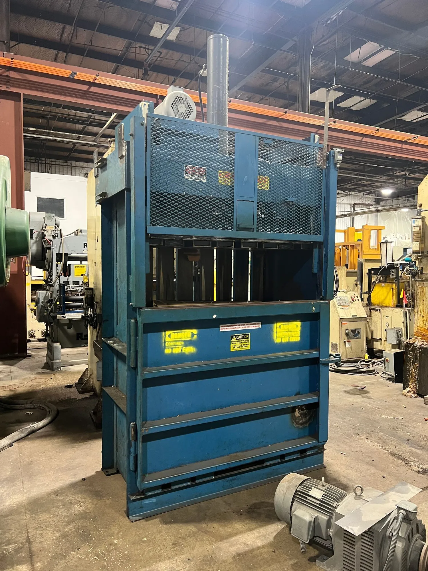 Used CRAM-A-LOT DBR-60-LU VERTICAL BALER Balers 2150 | Gulf Coast Machinery
