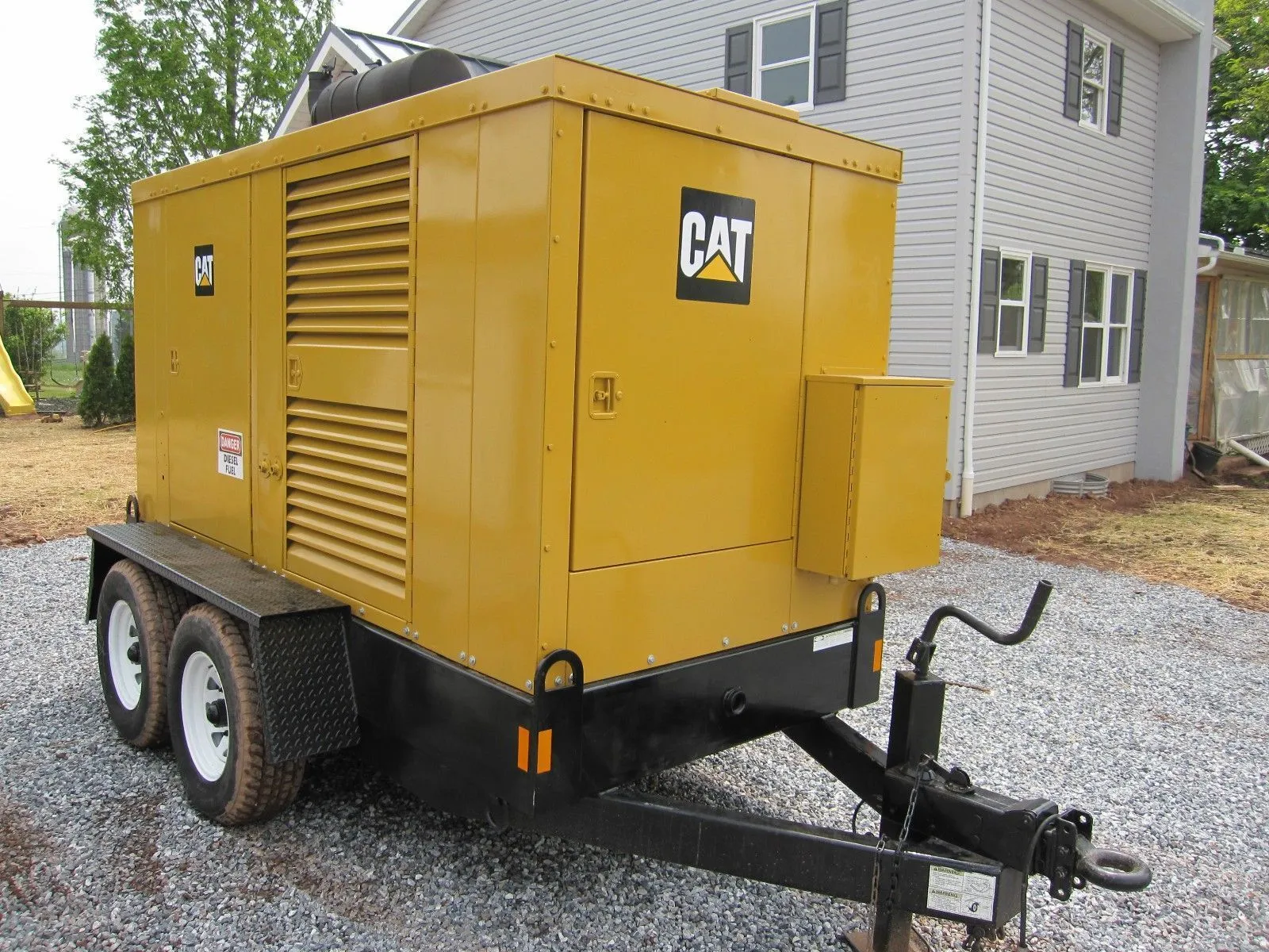 Caterpillar 3208 - 160 Kw Diesel Generator | Power Generation Enterprises