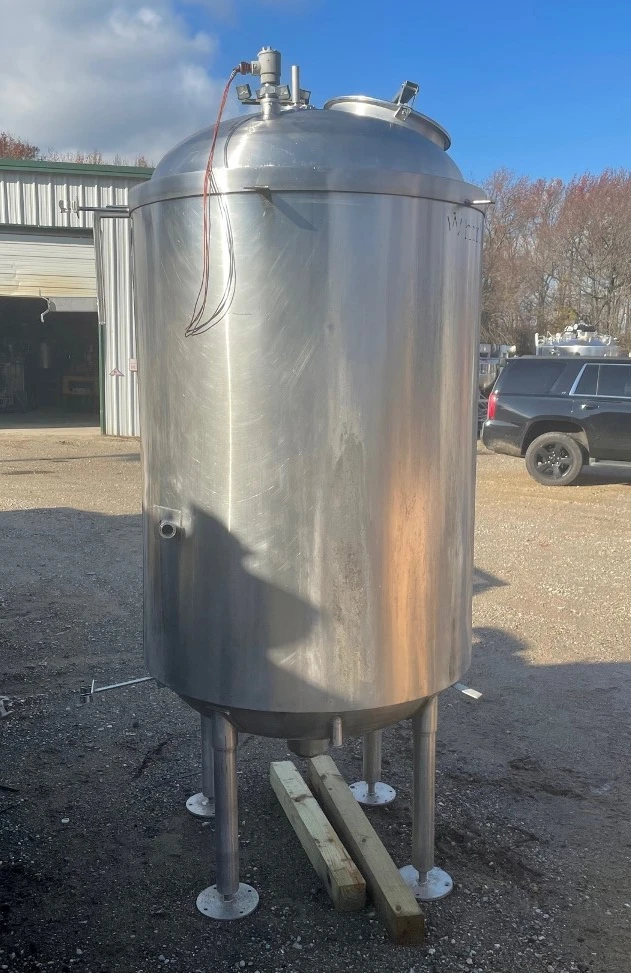 400 Gallon Stainless Steel Tank Dish top and bottom for sale | EcReCon Inc