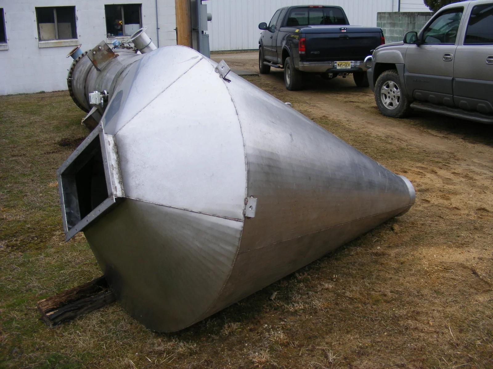 stainless steel hopper, approx. 35 cuft. (260 gallon) | EcReCon Inc