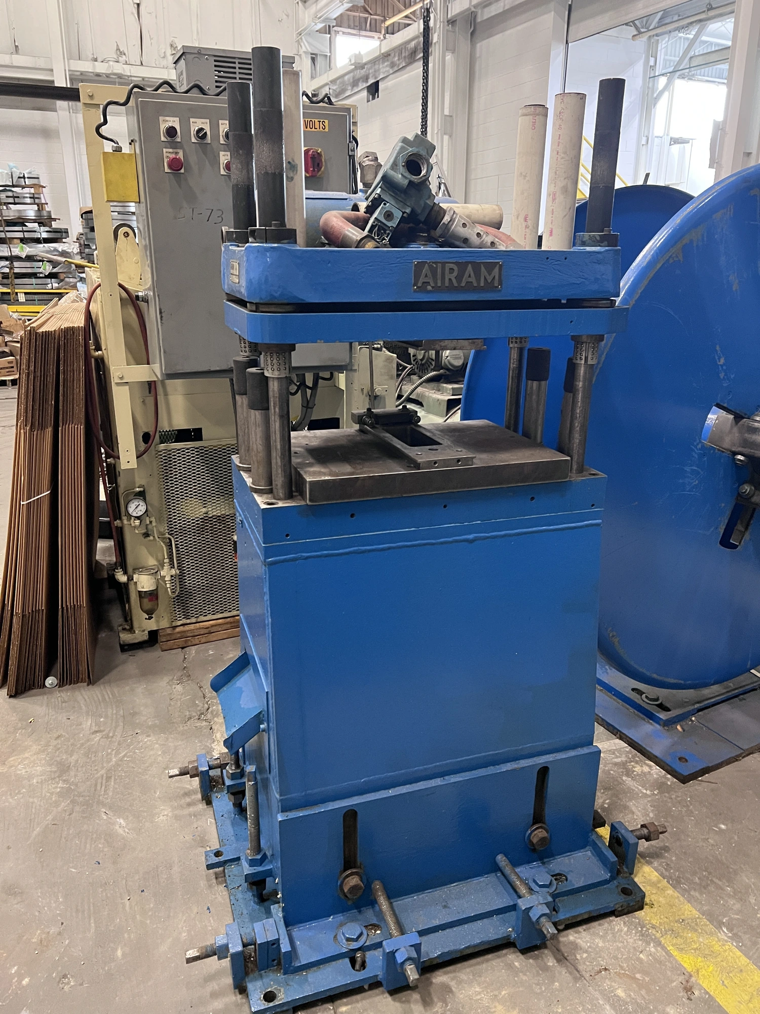 Used AIRAM 12-1575BB Cut Off Presses 11650 | Universal Press