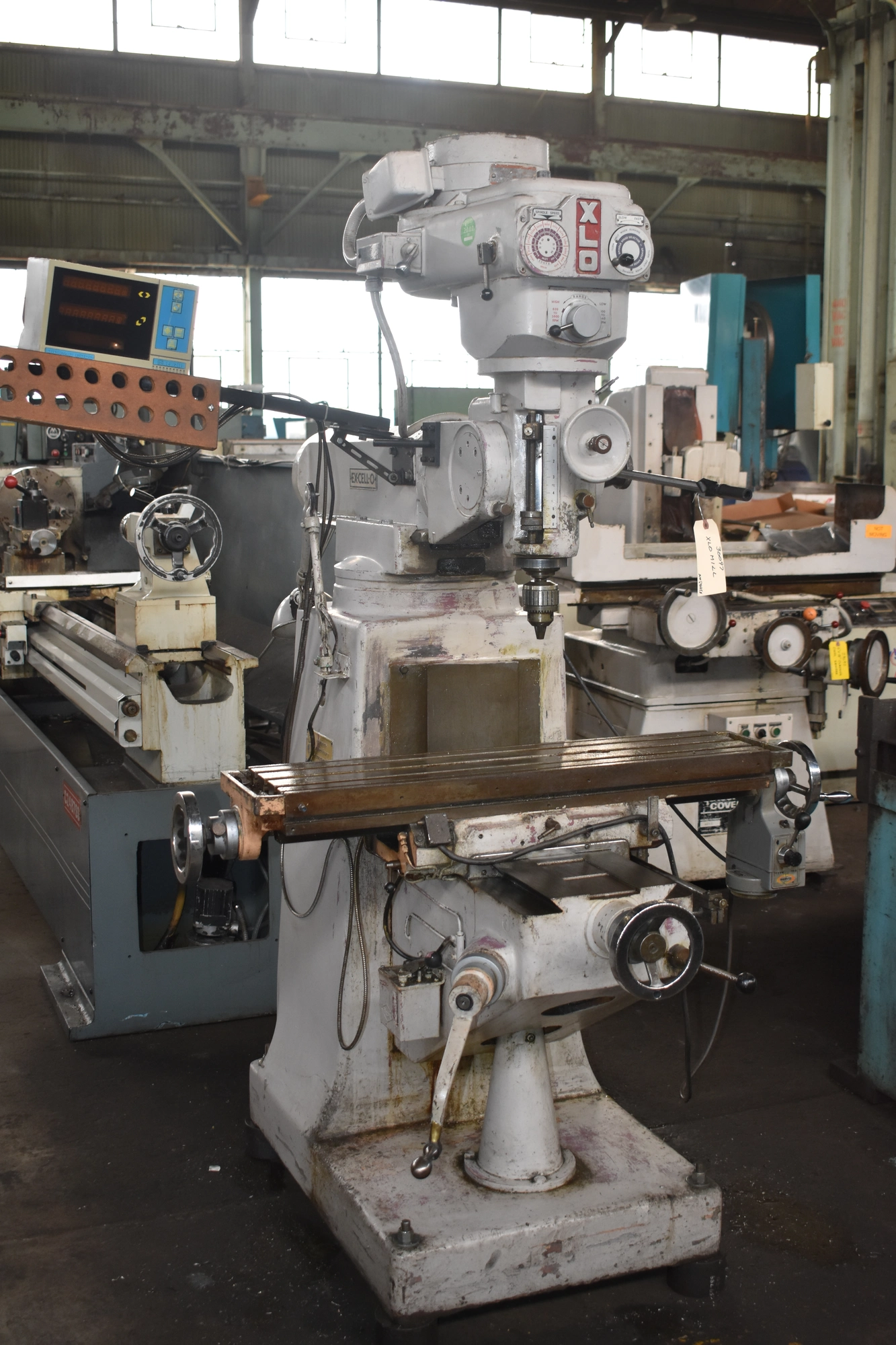 Used EXCELLO 602 Vertical Mills - (incl: Combination) 30097 | Mohawk ...