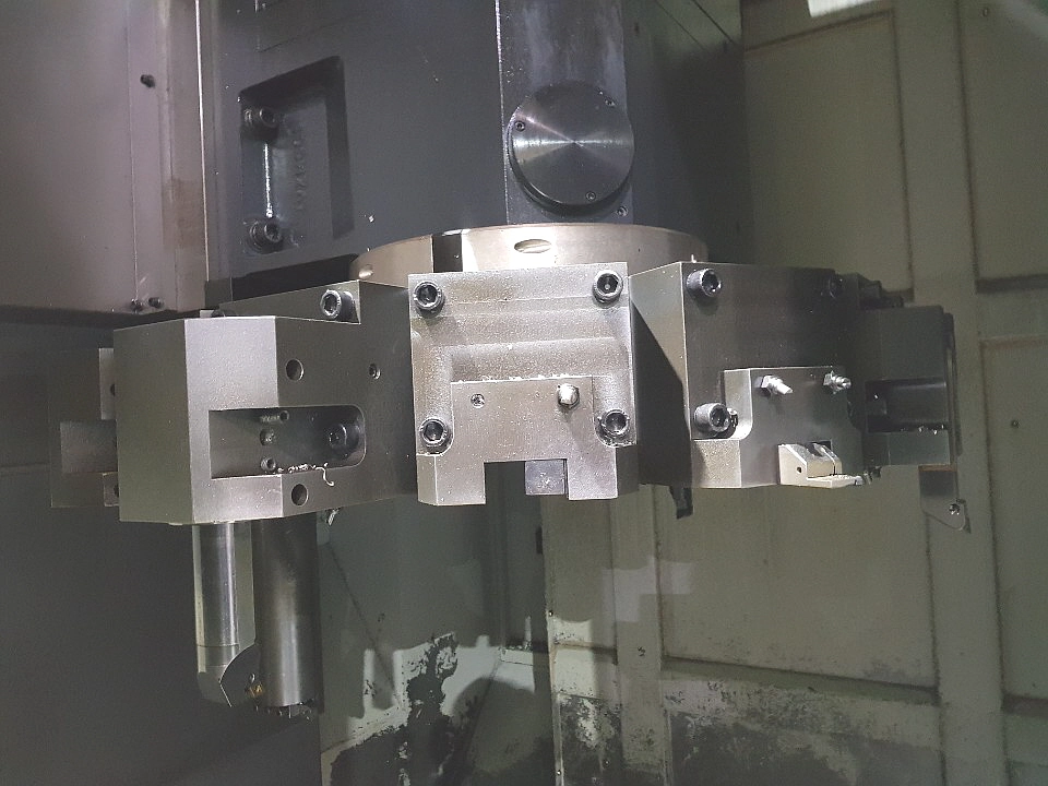 Used 2013 DOOSAN VT1100 Boring Mills Vertical CNC 7491 | USED CNC WAREHOUSE