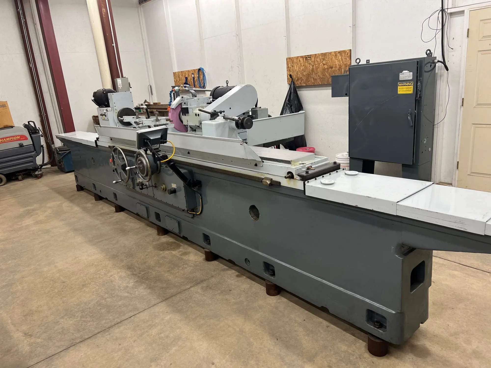 Used 1979 CINCINNATI 14x96 GRINDERS, CYLINDRICAL – UNIVERSAL 8818 | GCH ...