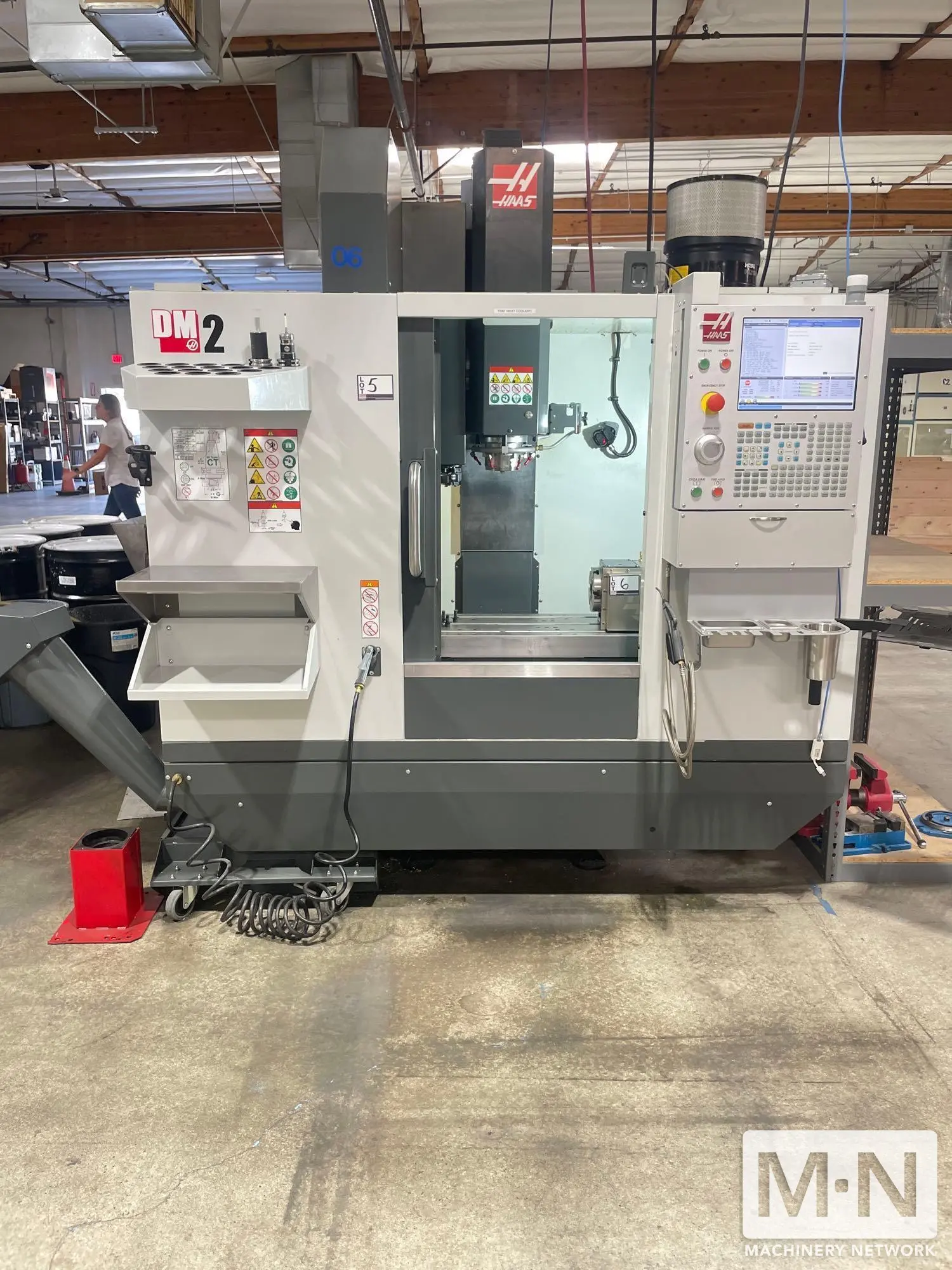 Haas DM-2 4-Axis CNC Drill/Mill Vertical Machining Center with HRT160SP ...