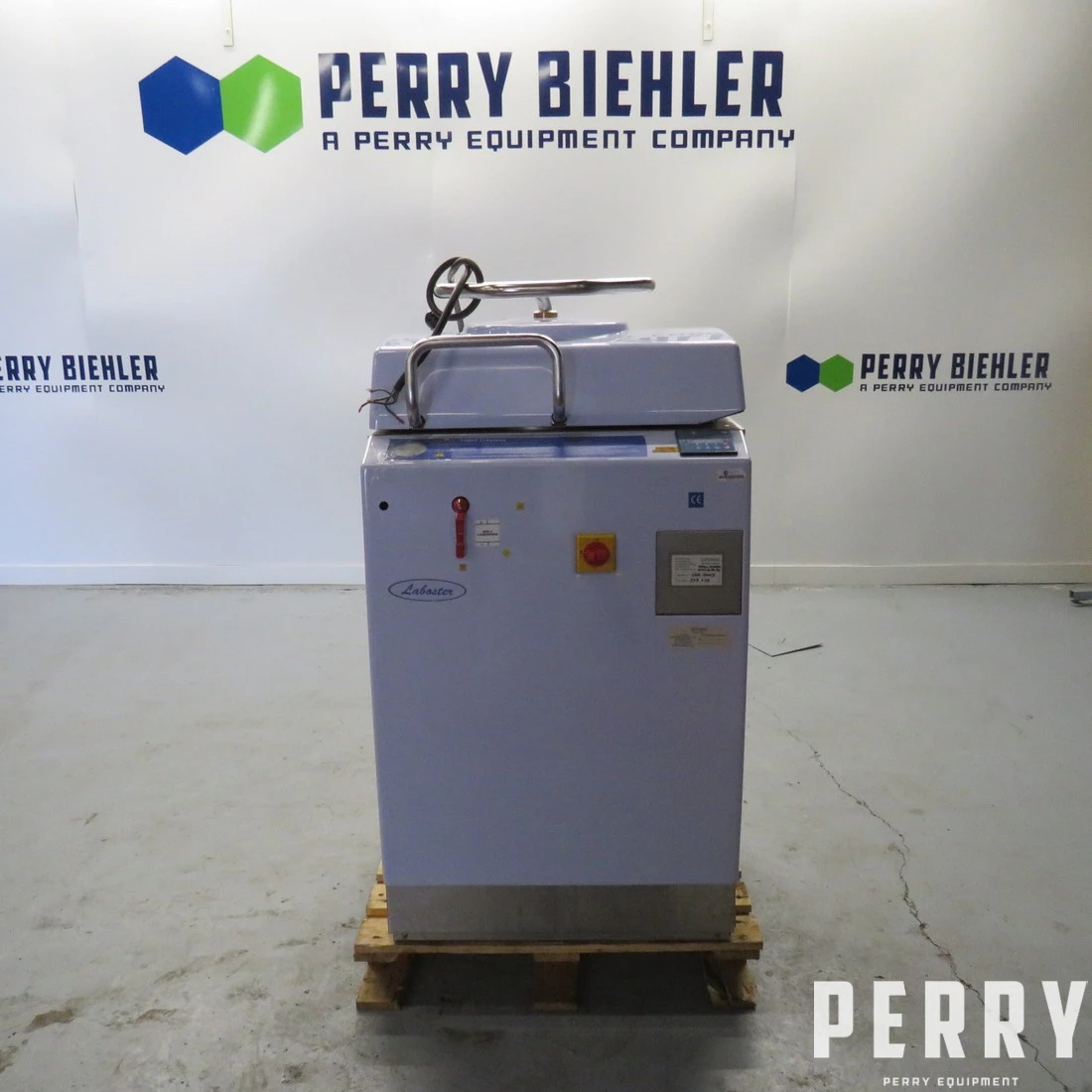 Used GETINGE LAB 10003 Autoclaves B0100-03 | Perry Equipment